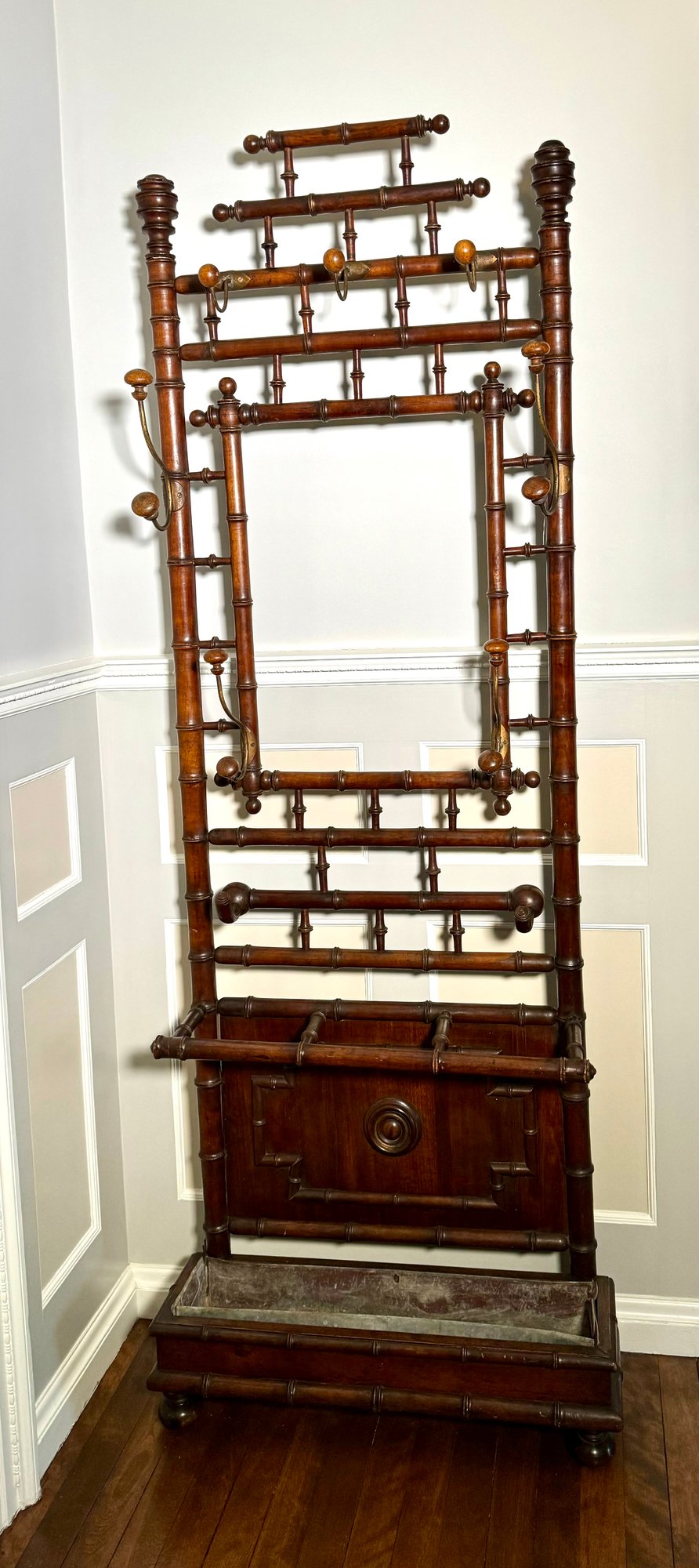 Antique Faux Bamboo Maple Hall Tree (CTF20) #34098 | Auctionninja.com