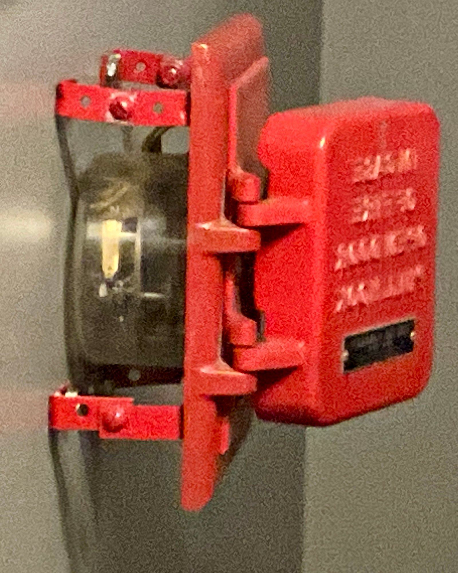 Acme Fire Alarm Co. Alarm #53520 | Auctionninja.com