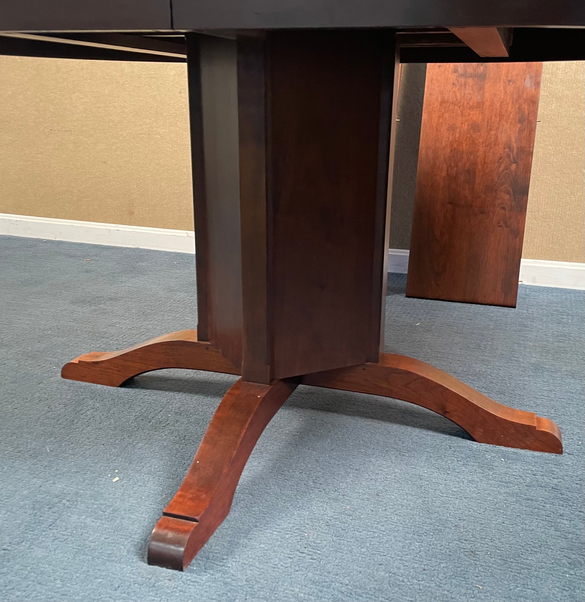 Dana Robes Cherry Extending Dining Table (CTF60) #43872 | Auctionninja.com