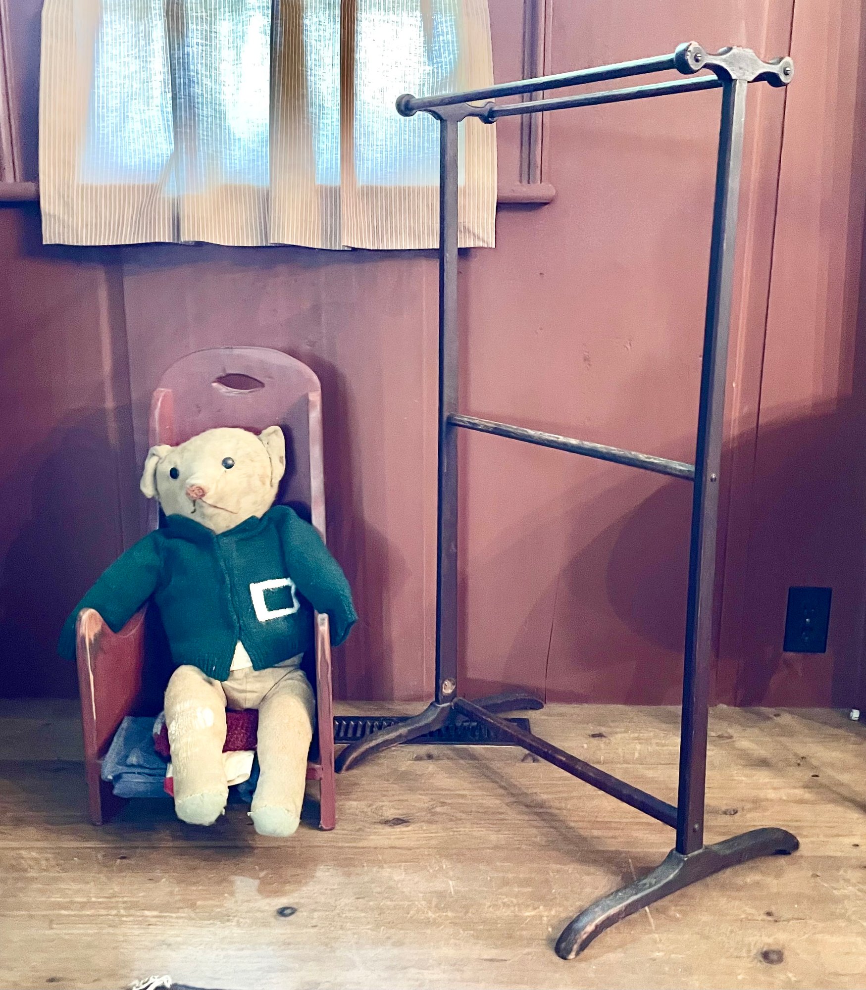 Antique Teddy Bear, Vintage Towel Rack, Childs Chair (CTF20) #38895 ...