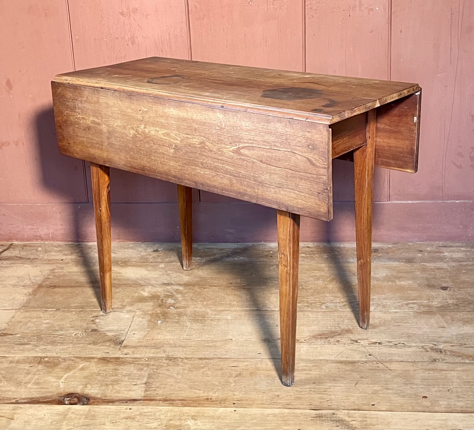 Antique Cherry Drop Leaf Table (CTF20) #32159 | Auctionninja.com