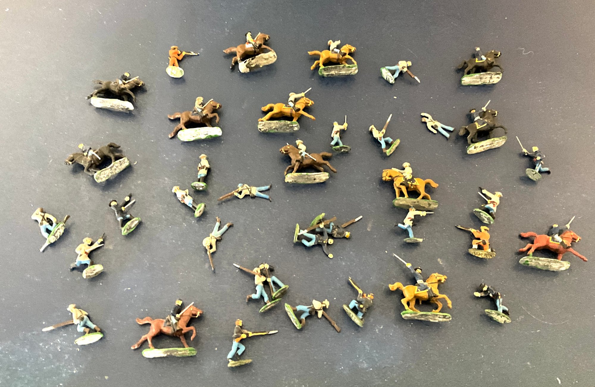 Ultra Miniature Lead Soldiers, 38pcs #41521 | Auctionninja.com