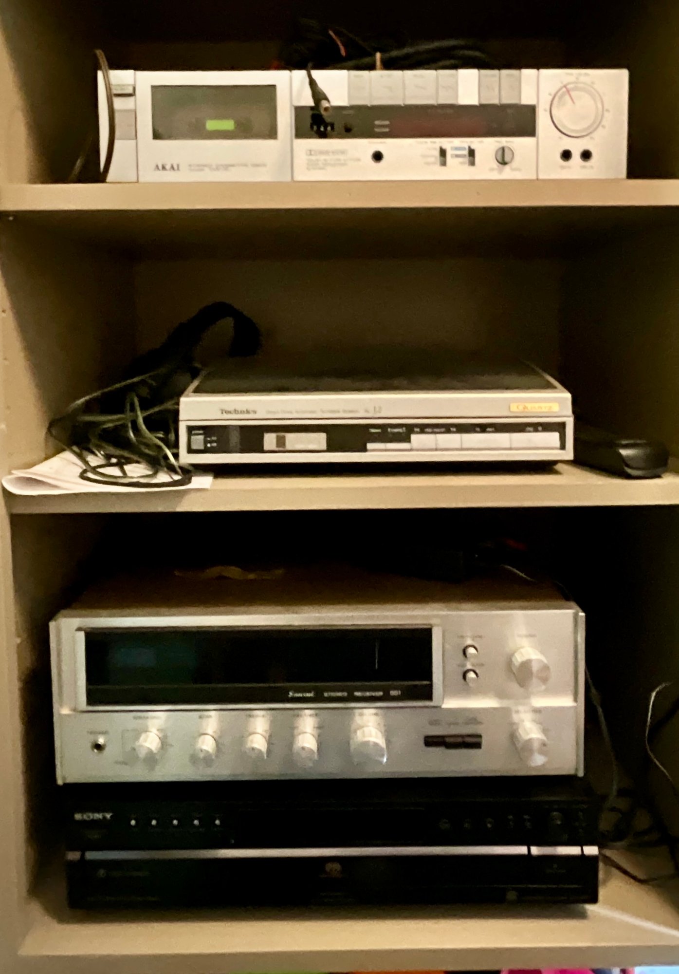 Sony Disc Changer, Sansui, Akai, Technics #41836 | Auctionninja.com