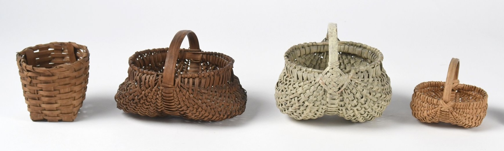 Four Small Antique Baskets (CTF10) #40049 | Auctionninja.com
