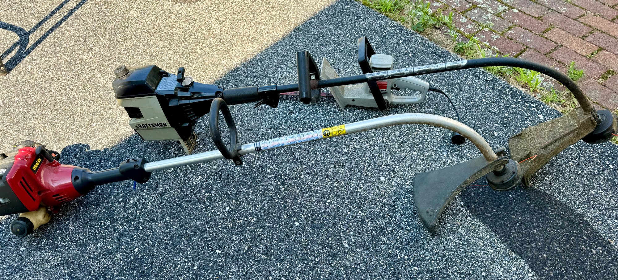 Two Weed Whackers, Craftsman Hedge Trimmer #40035 | Auctionninja.com