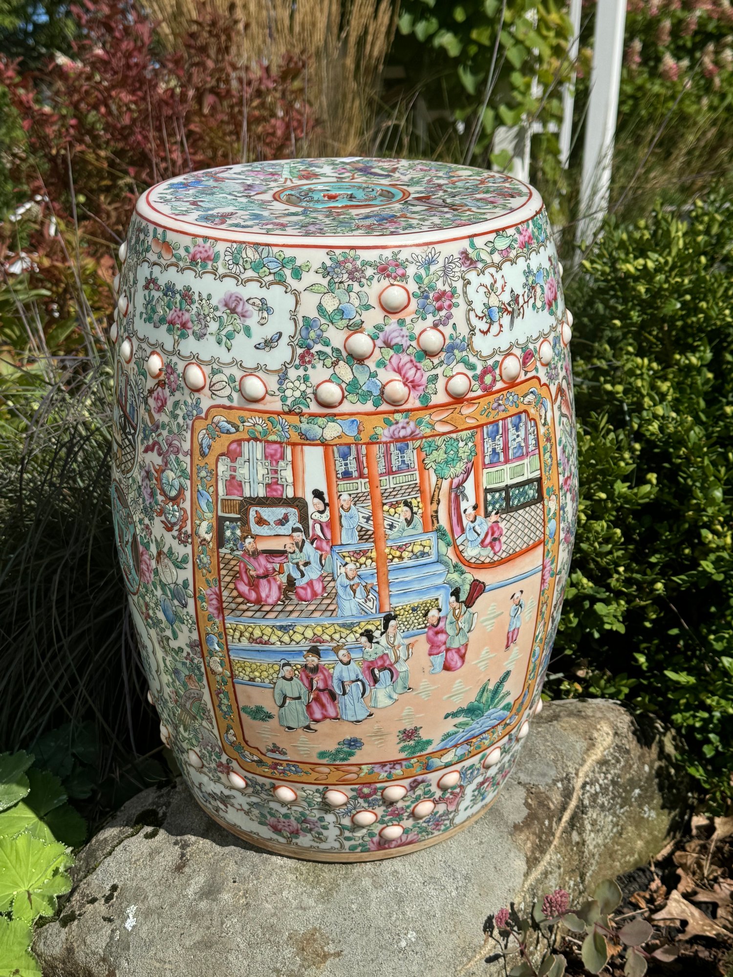 20th C. Rose Medallion Garden Seat (CTF10) #40906 | Auctionninja.com