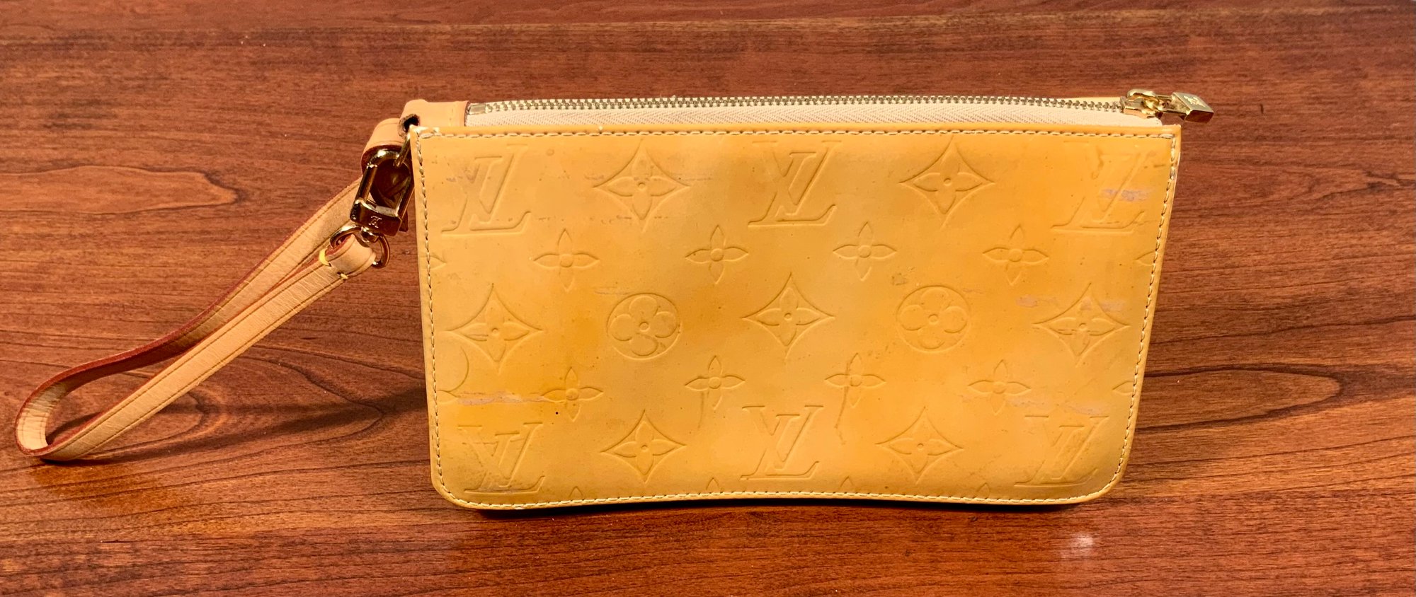 Louis Vuitton Monogrammed Varnished Leather Wallet (CTF10) #39295 ...