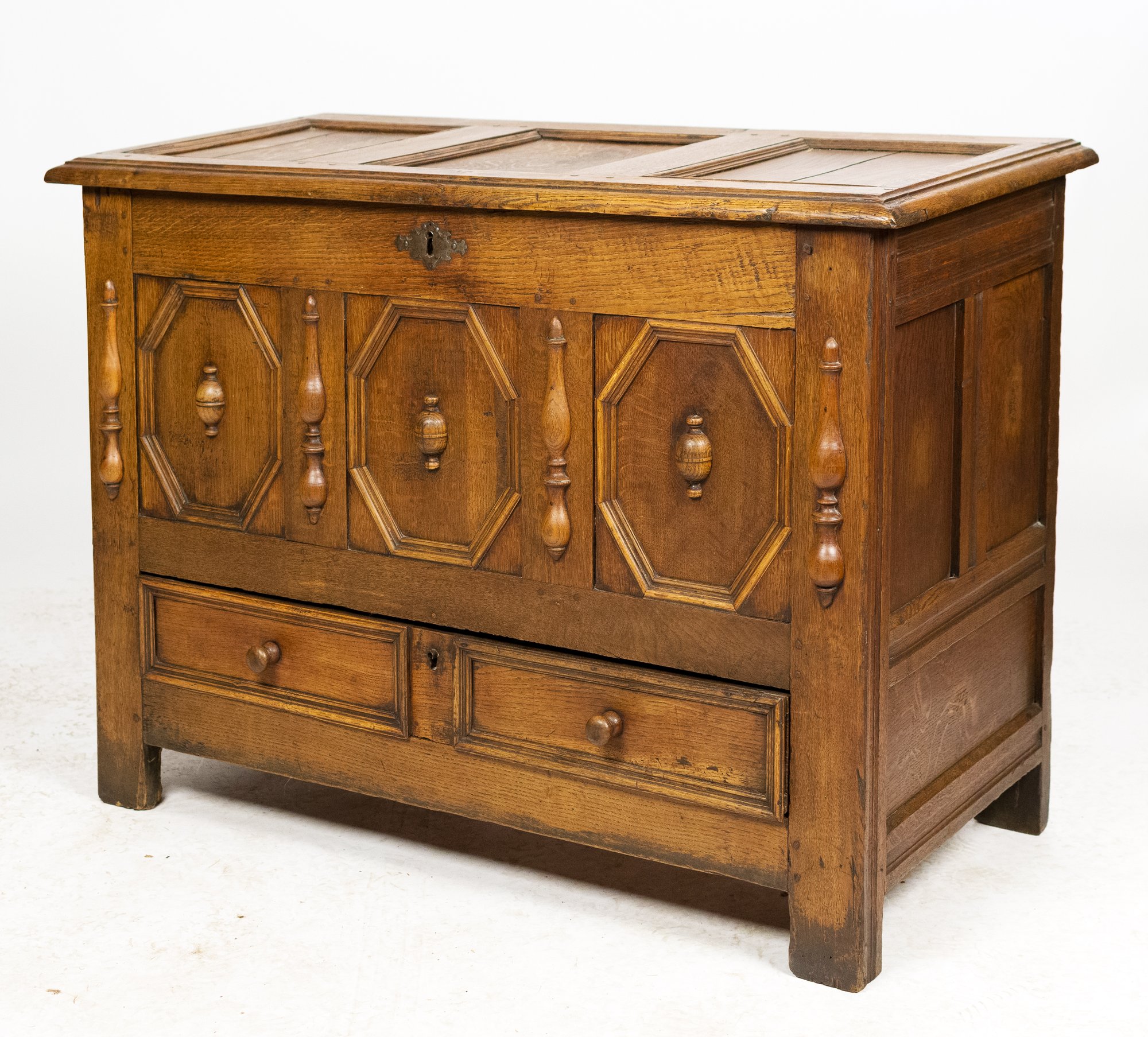 17th C. American Pilgrim Period Chest (CTF30) #40460 | Auctionninja.com