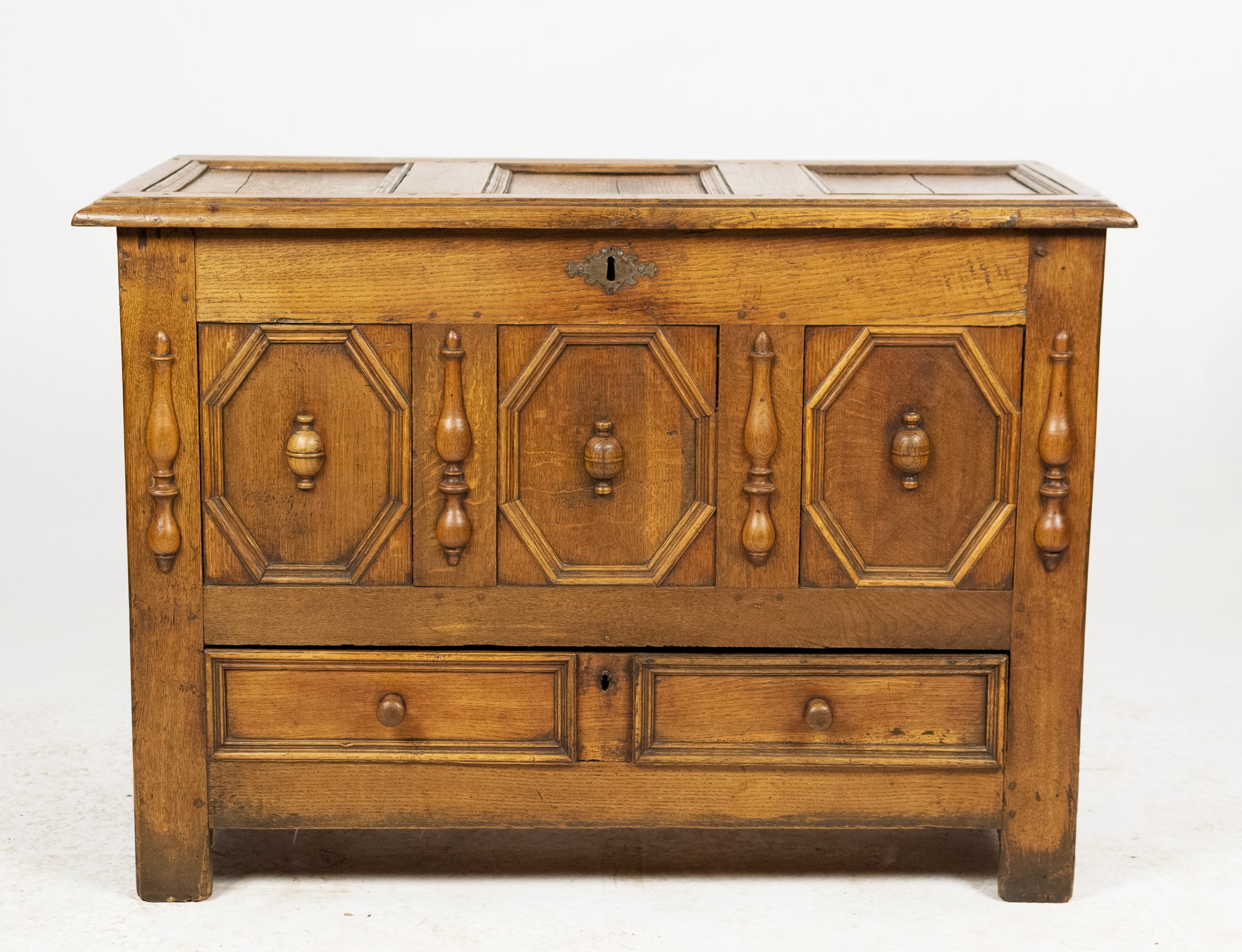17th C. American Pilgrim Period Chest (CTF30) #40460 | Auctionninja.com