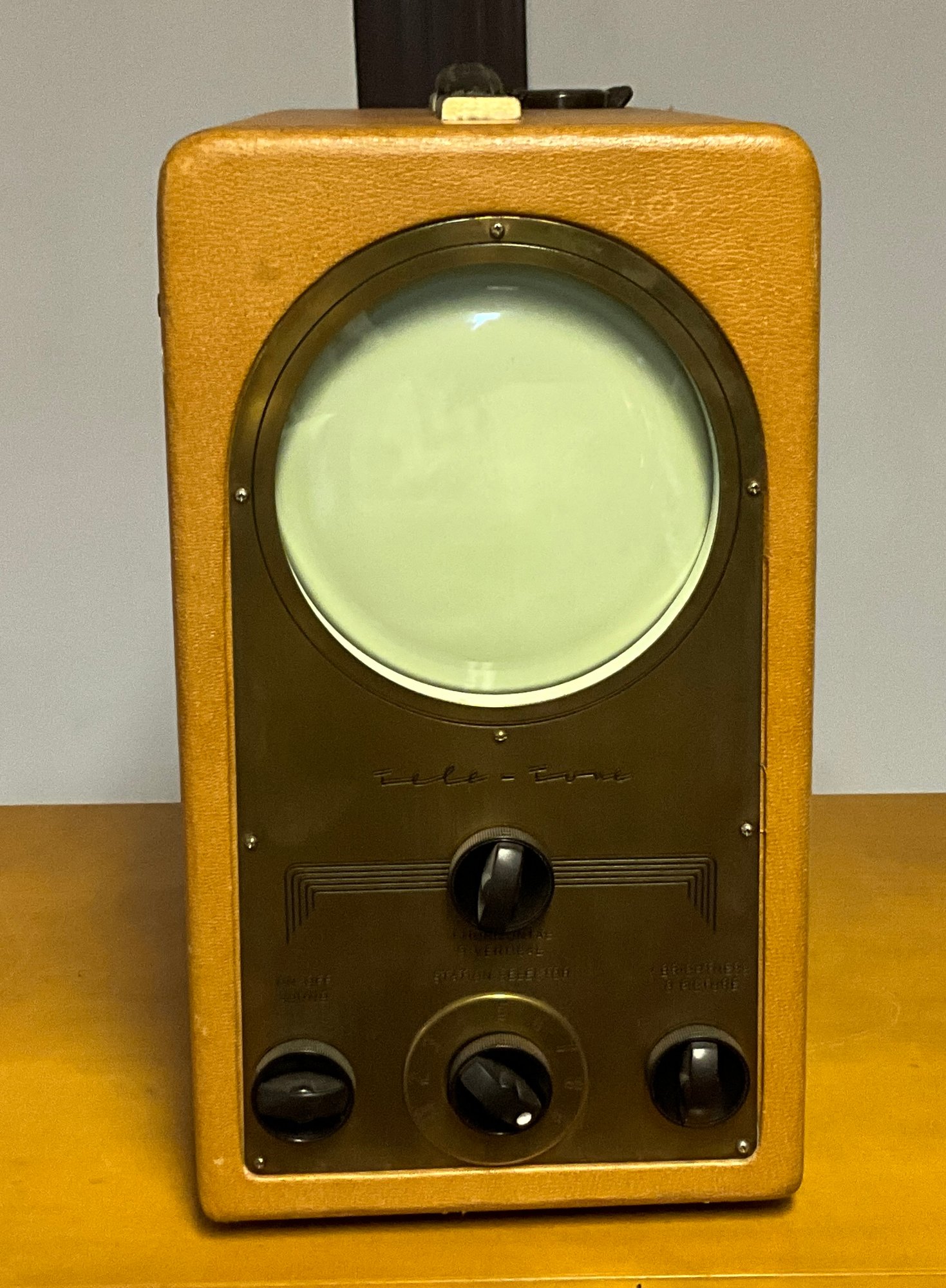 1949 Teletone Tabletop Television #35274 | Auctionninja.com