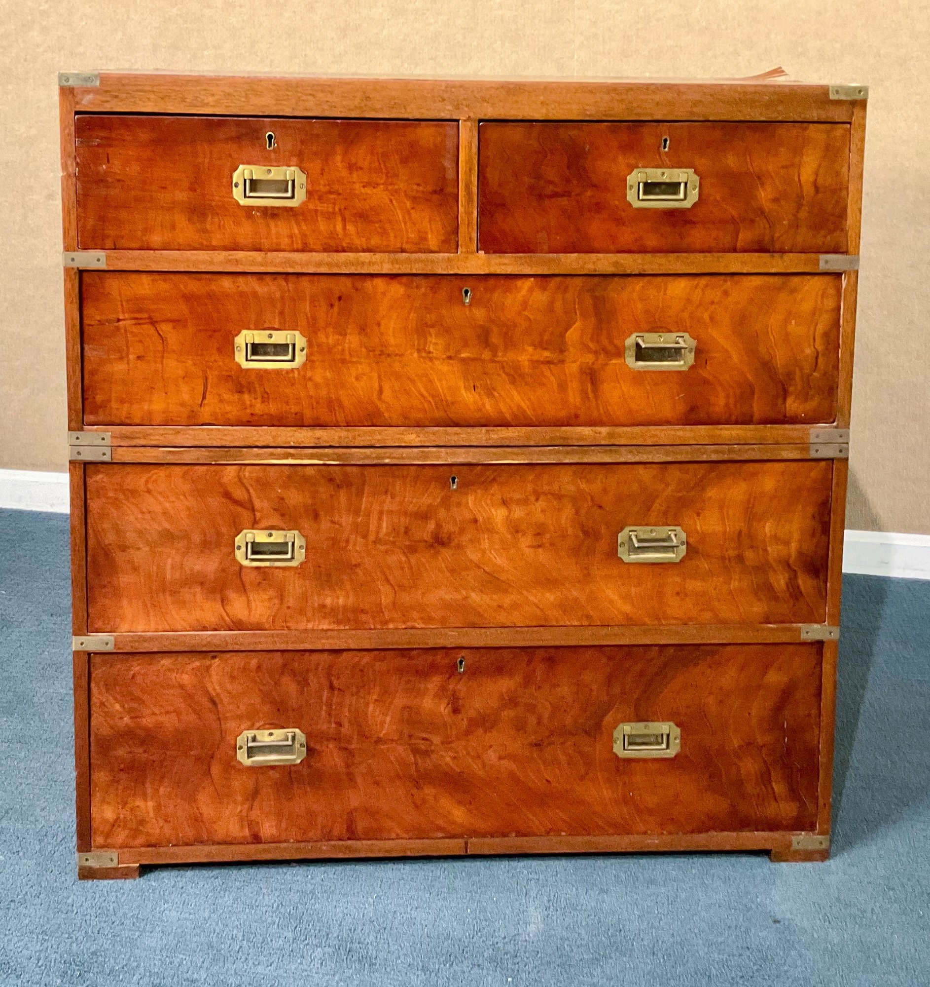 Vintage Campaign Chest (CTF30) #59227 | Auctionninja.com