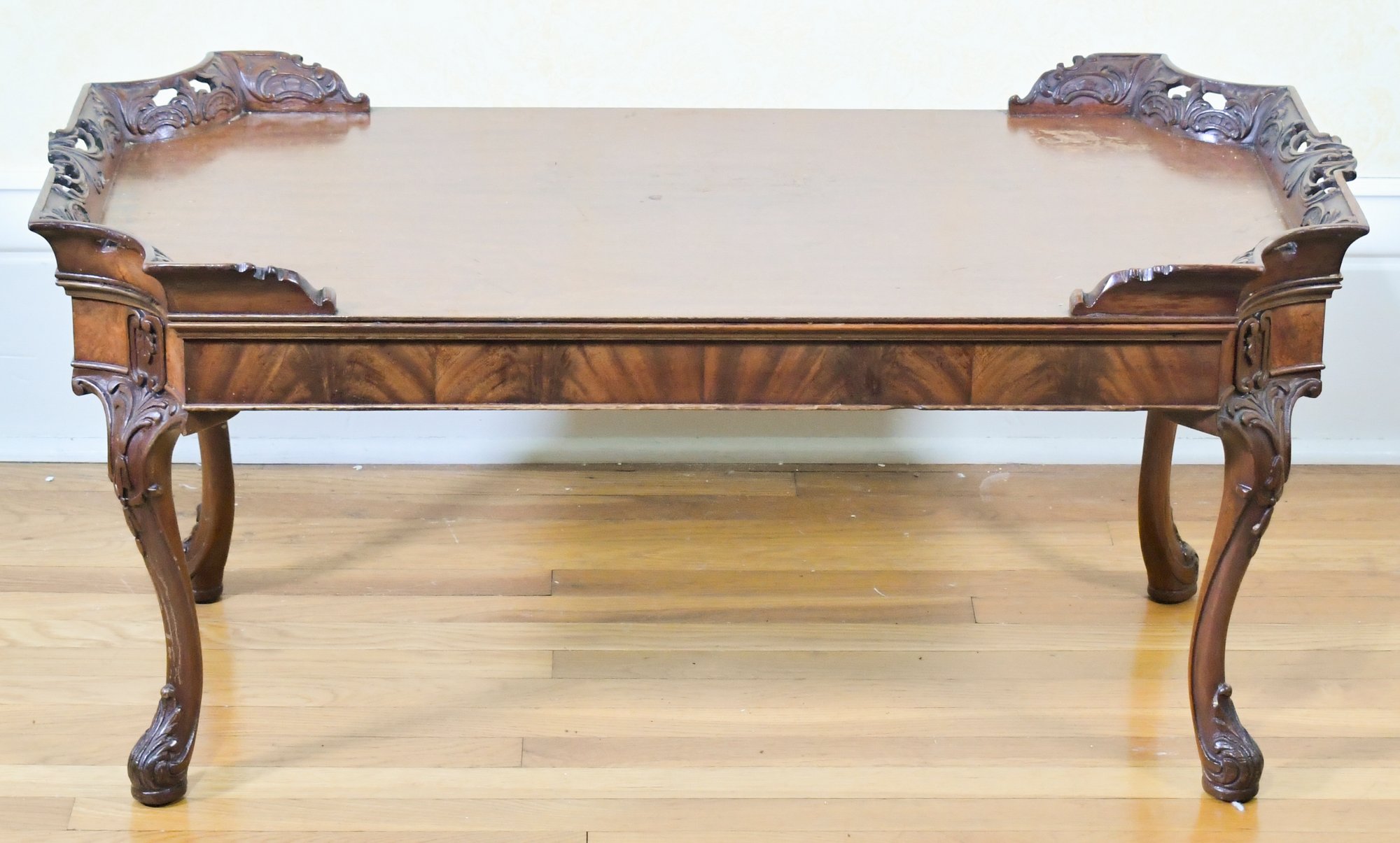 Vintage Mahogany Coffee Table (CTF20) #38933 | Auctionninja.com