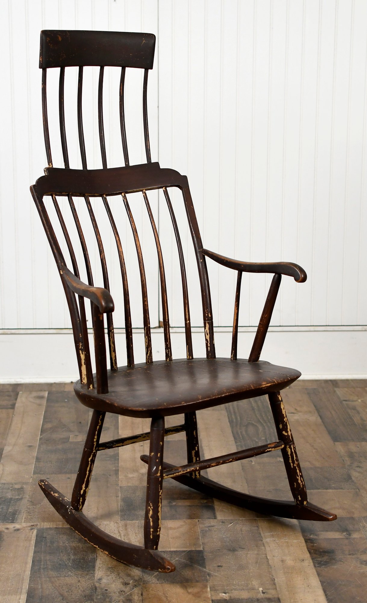 Antique Comb Back Windsor Rocking Chair #41901 | Auctionninja.com