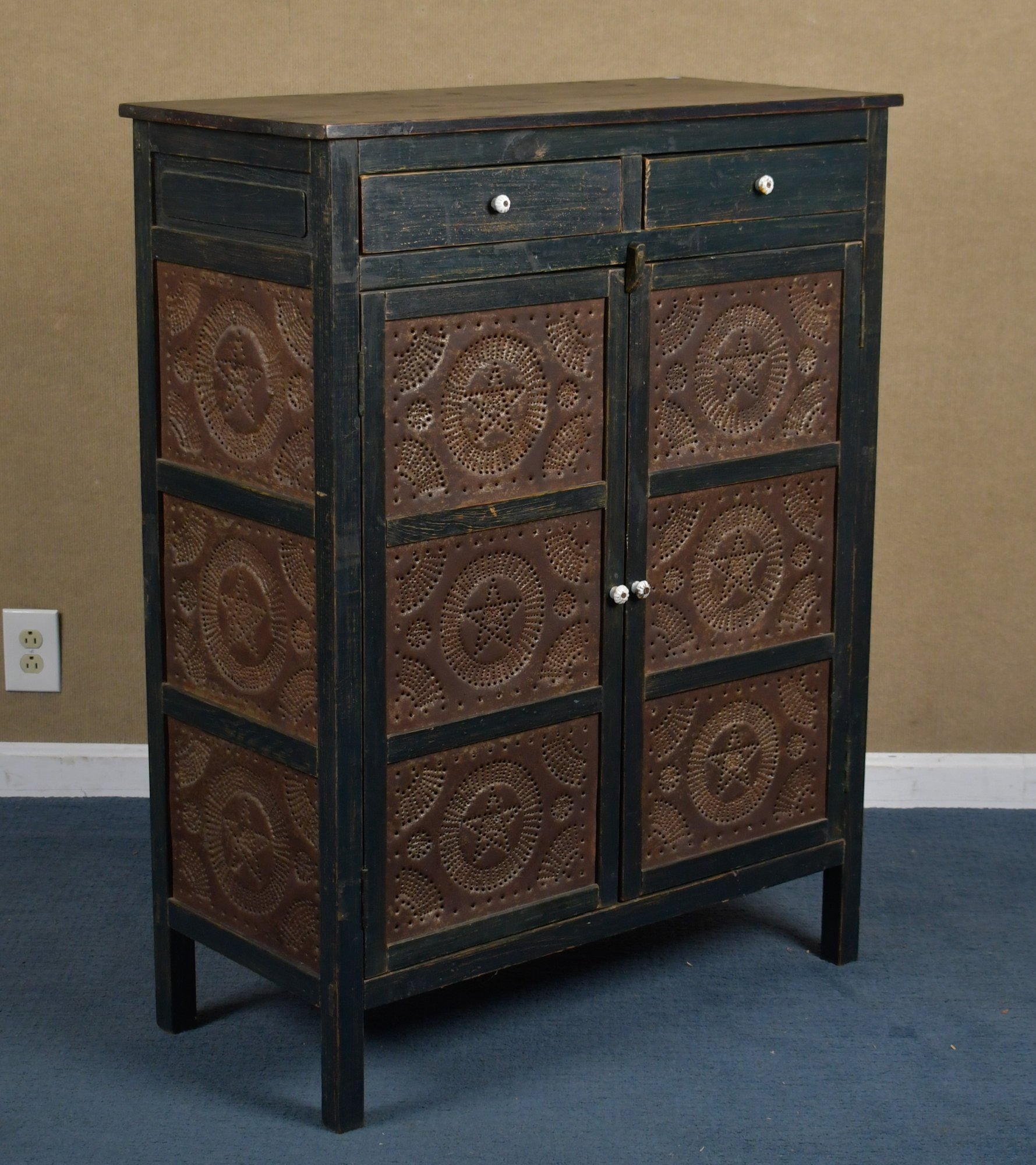 20th C. Green Painted Pie Safe (CTF20) #53523 | Auctionninja.com