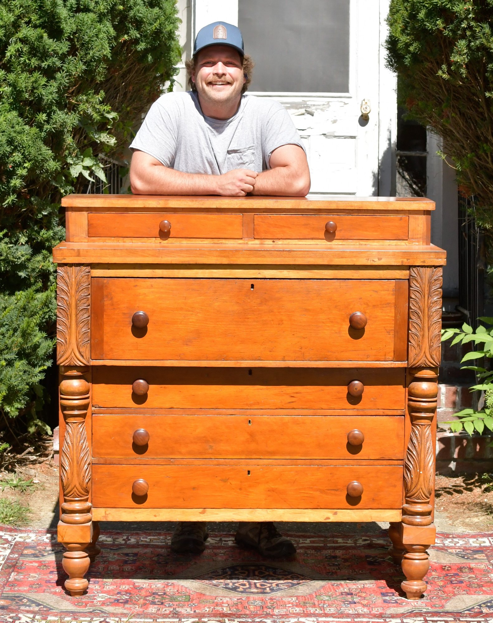 19th C. Vermont Carved Butlers Chest (CTF30) #52170 | Auctionninja.com