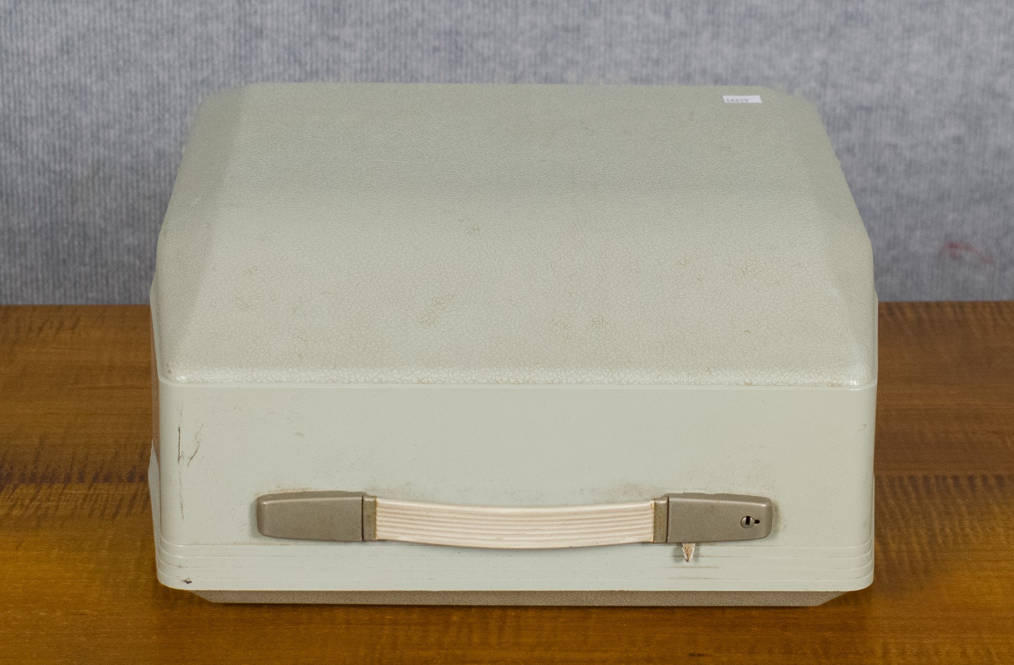 Hermes Hebrew Alphabet Typewriter (CTF20) #46629 | Auctionninja.com