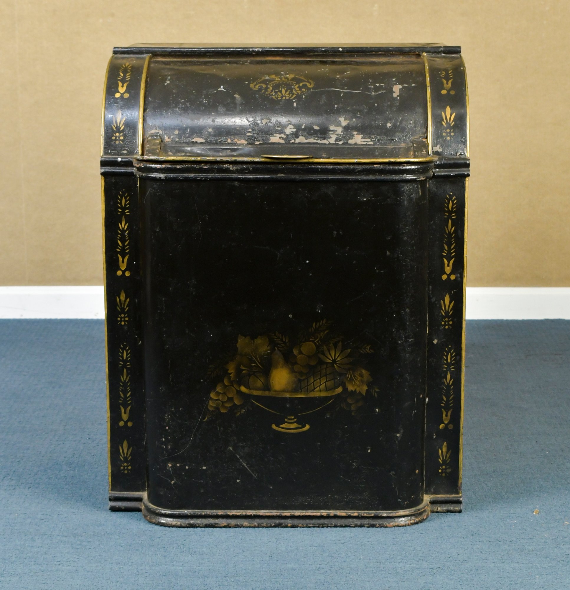 Antique Painted Tin Storage Bin (CTF20) #42165 | Auctionninja.com