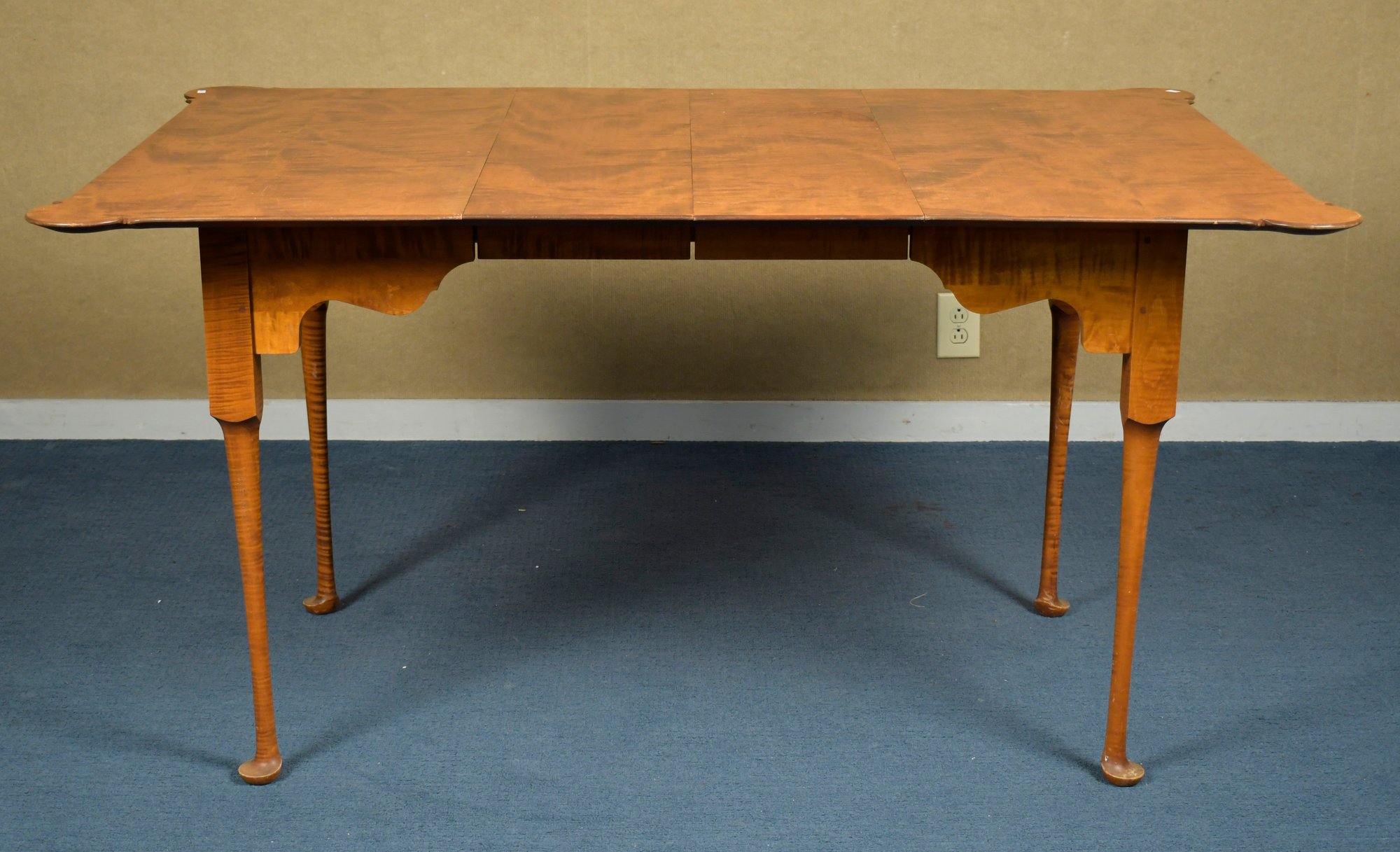 Contemporary J.L Treharn Signed Tiger Maple Dining Table (CTF40) #23528 ...