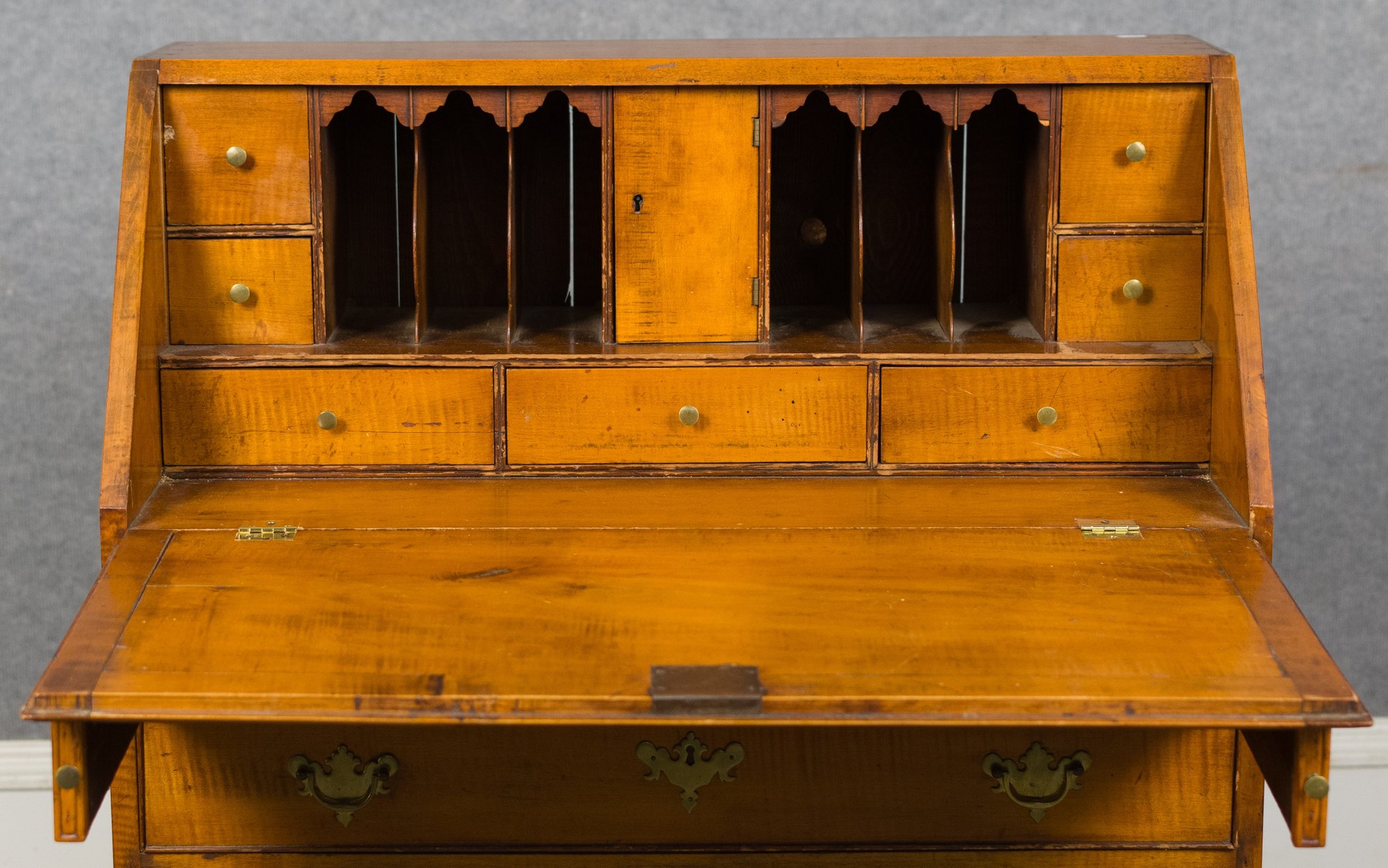 Antique Diminutive Tiger Maple Desk (cTF20) #52471 | Auctionninja.com