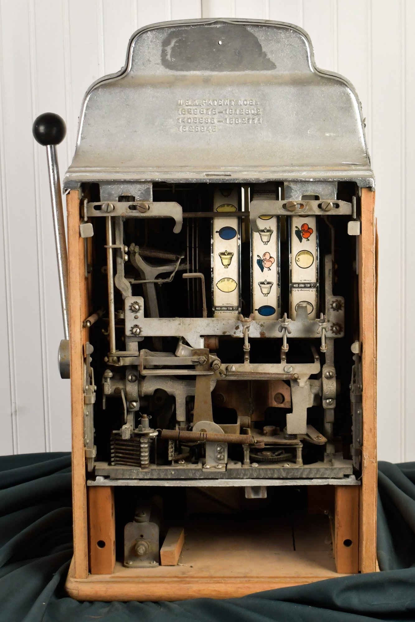 Vintage Jennings Chief Tic Tac Toe Slot Machine (CTF20) #46956 ...