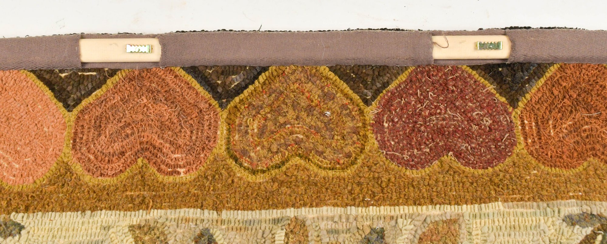 Peggy Teich Hooked Rug, Lamb/hearts (CTF10) #36384 | Auctionninja.com