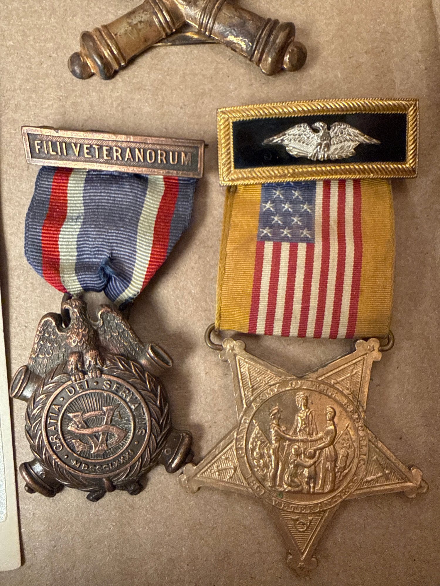 Civil War Pins, Photo Bullets And More (CTF10) #57132 | Auctionninja.com