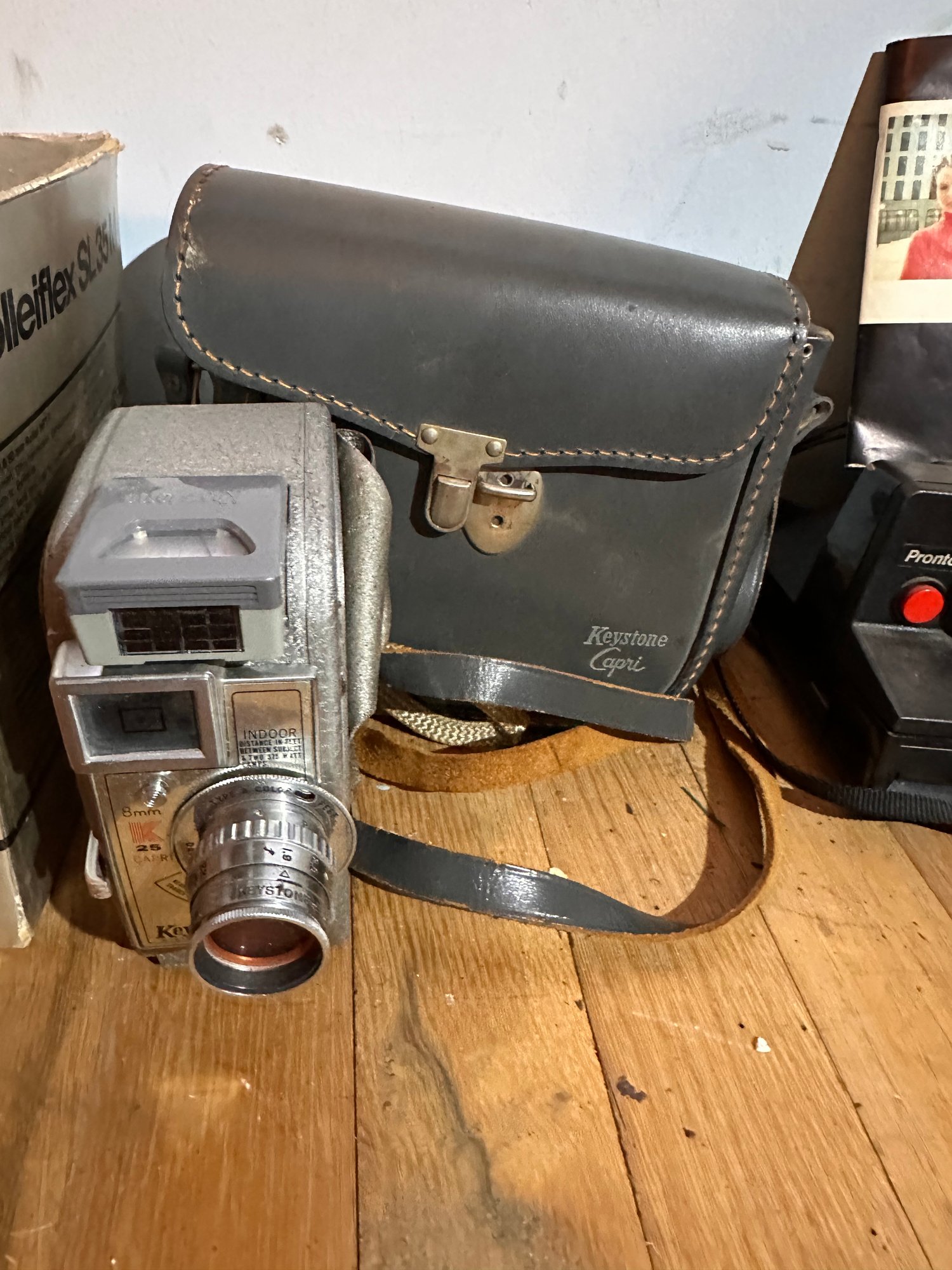 Lot Of FOUR Cameras #37691 | Auctionninja.com