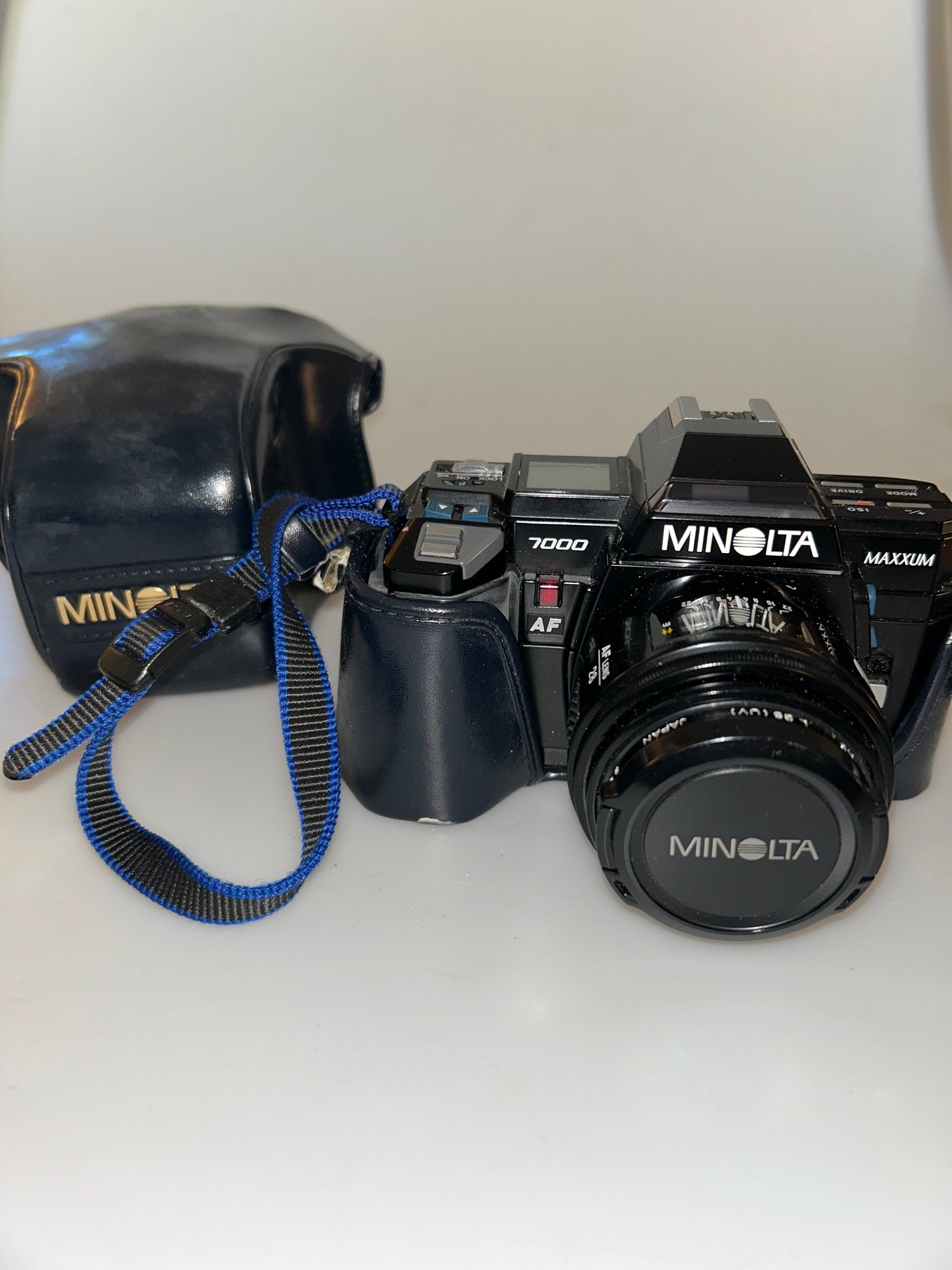 Minolta Maxxum 7000 Camera #33267 | Auctionninja.com