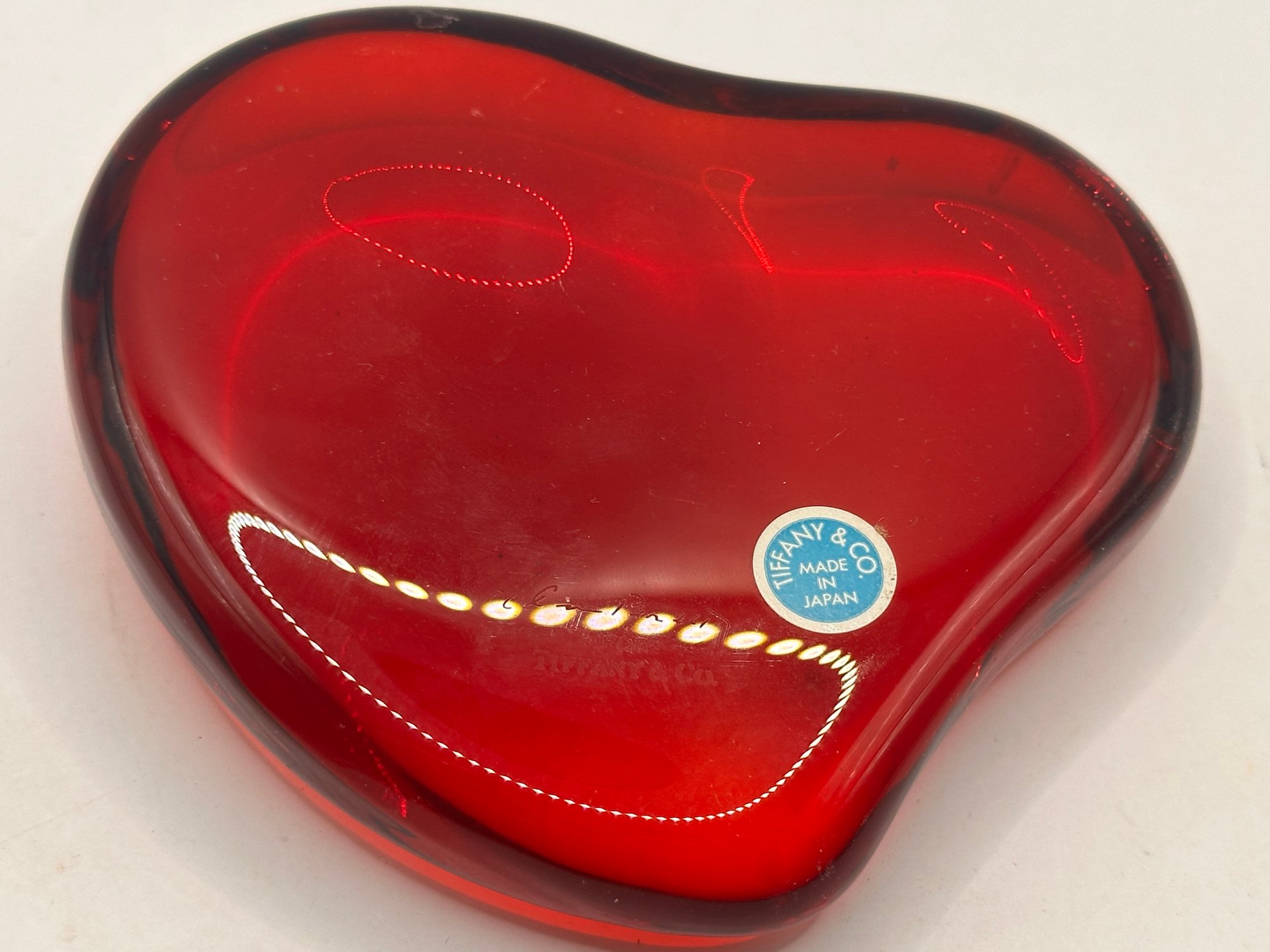 Tiffany & Co. Elsa Peretti Red Heart Paperweight #39056 | Auctionninja.com