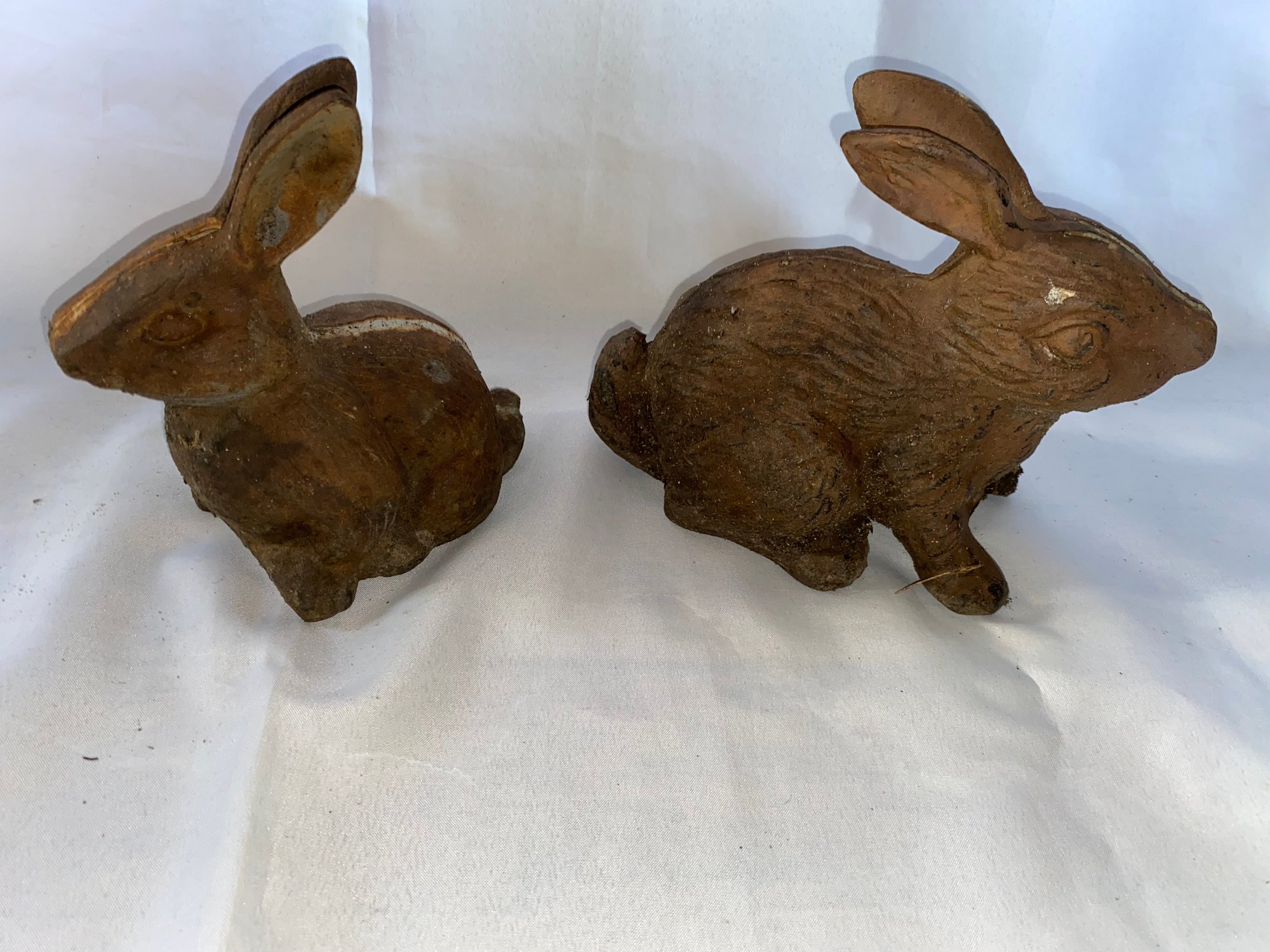 Pair Of Cast Iron Rabbits #28558 | Auctionninja.com