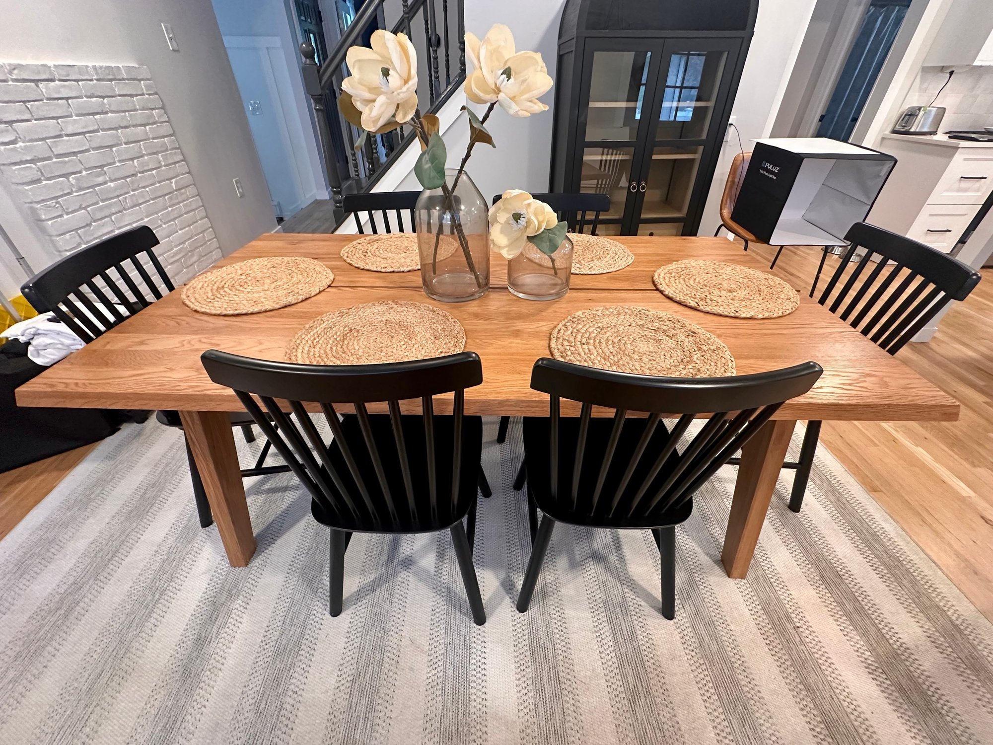 Madera Rustic Solid Oak Dining Table And 6 Chairs (decor On Table ...