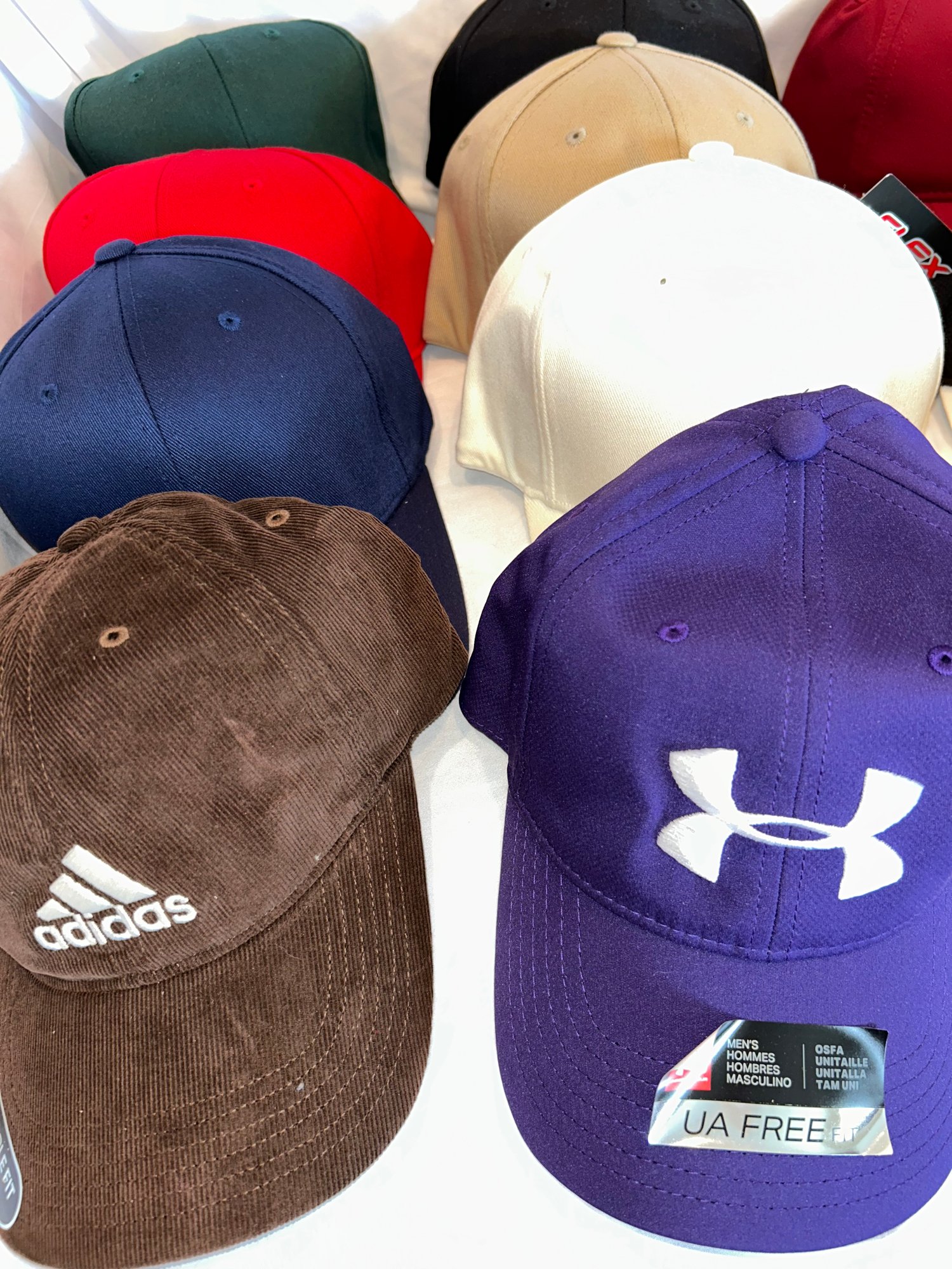 Lot Of 18 NWT Baseball Caps #35611 | Auctionninja.com