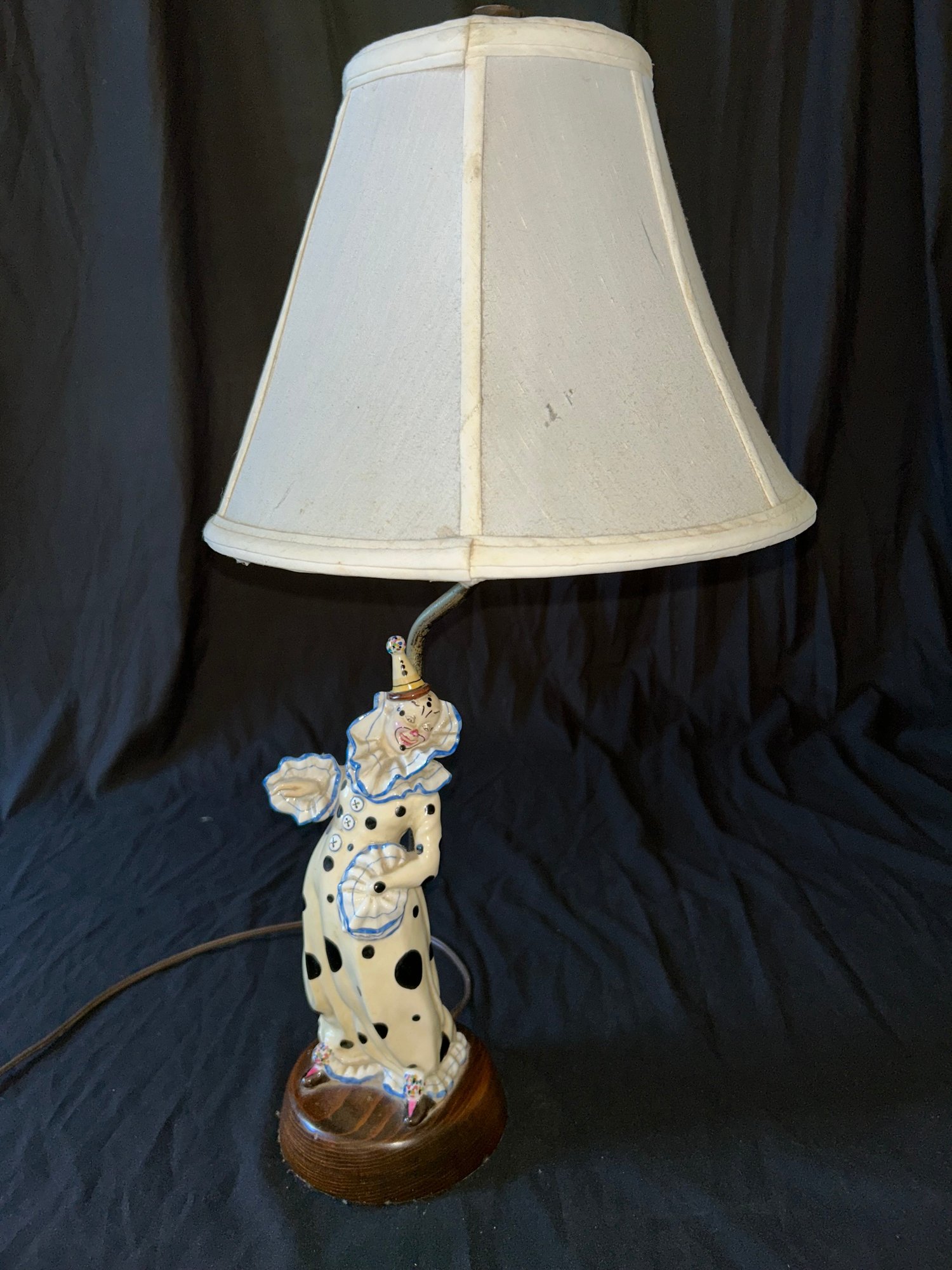 Vintage Porcelain Clown Lamp #43192 | Auctionninja.com