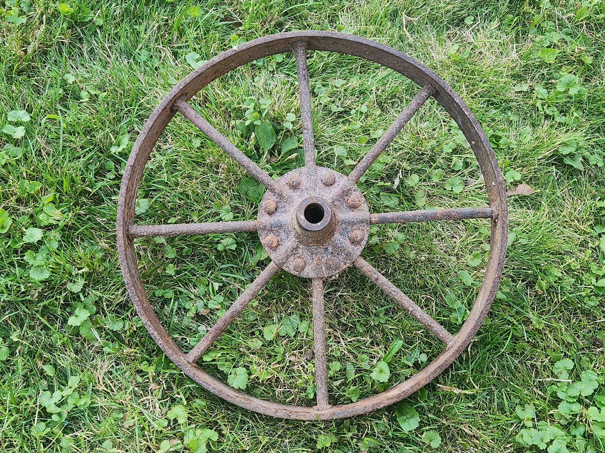 Antique Cast Iron Wheel #10123 | Auctionninja.com