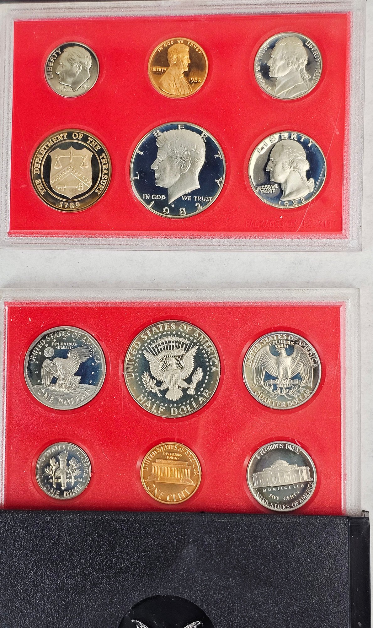 2 Mint US Coin Sets #3902 | Auctionninja.com