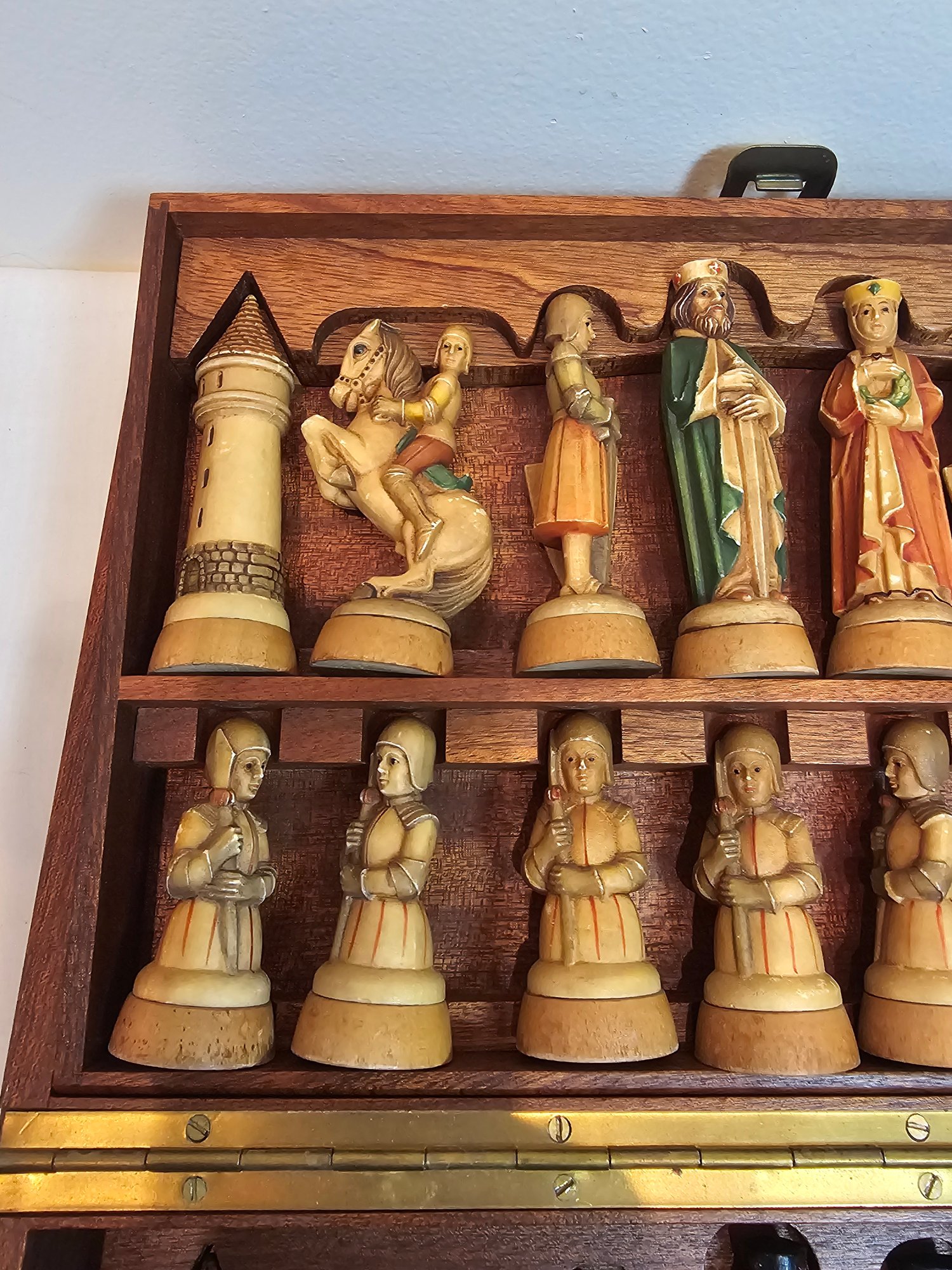 Moriarty Charlemagne Hand Carved Wooden Chess Set #6717 | Auctionninja.com