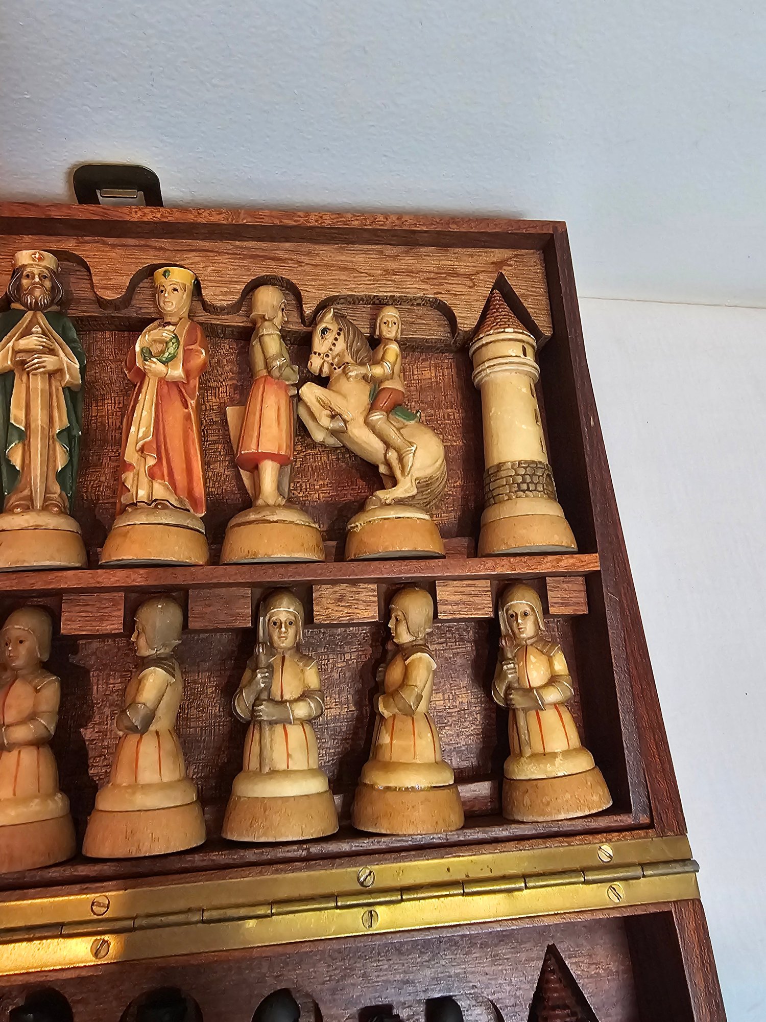 Moriarty Charlemagne Hand Carved Wooden Chess Set #6717 | Auctionninja.com