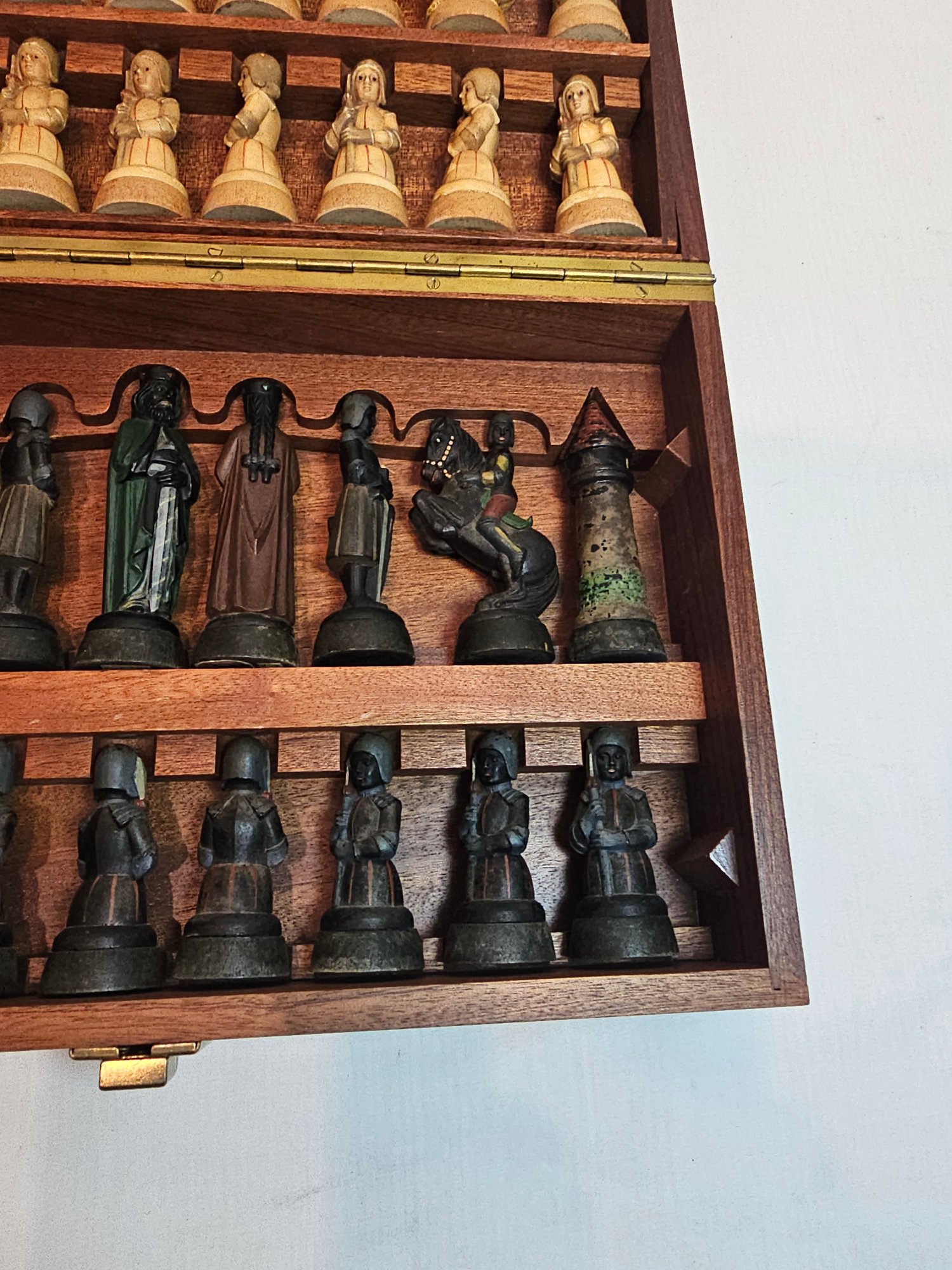 Moriarty Charlemagne Hand Carved Wooden Chess Set #6717 | Auctionninja.com