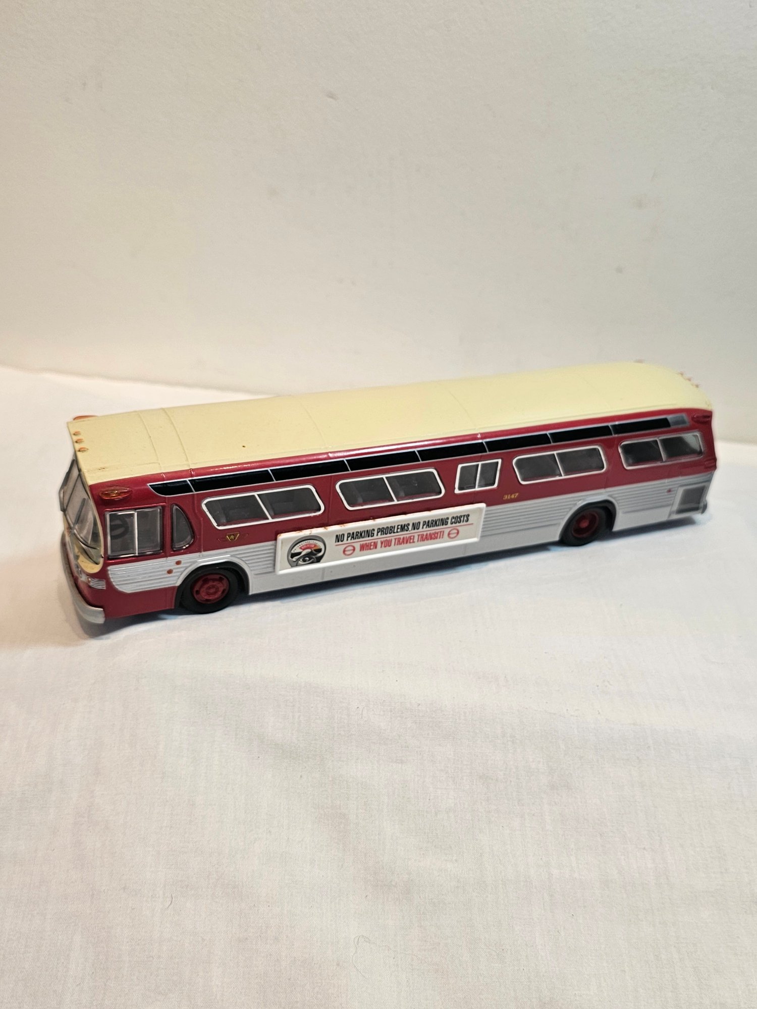 Corgi Gm Coach Red Bus #7169 | Auctionninja.com