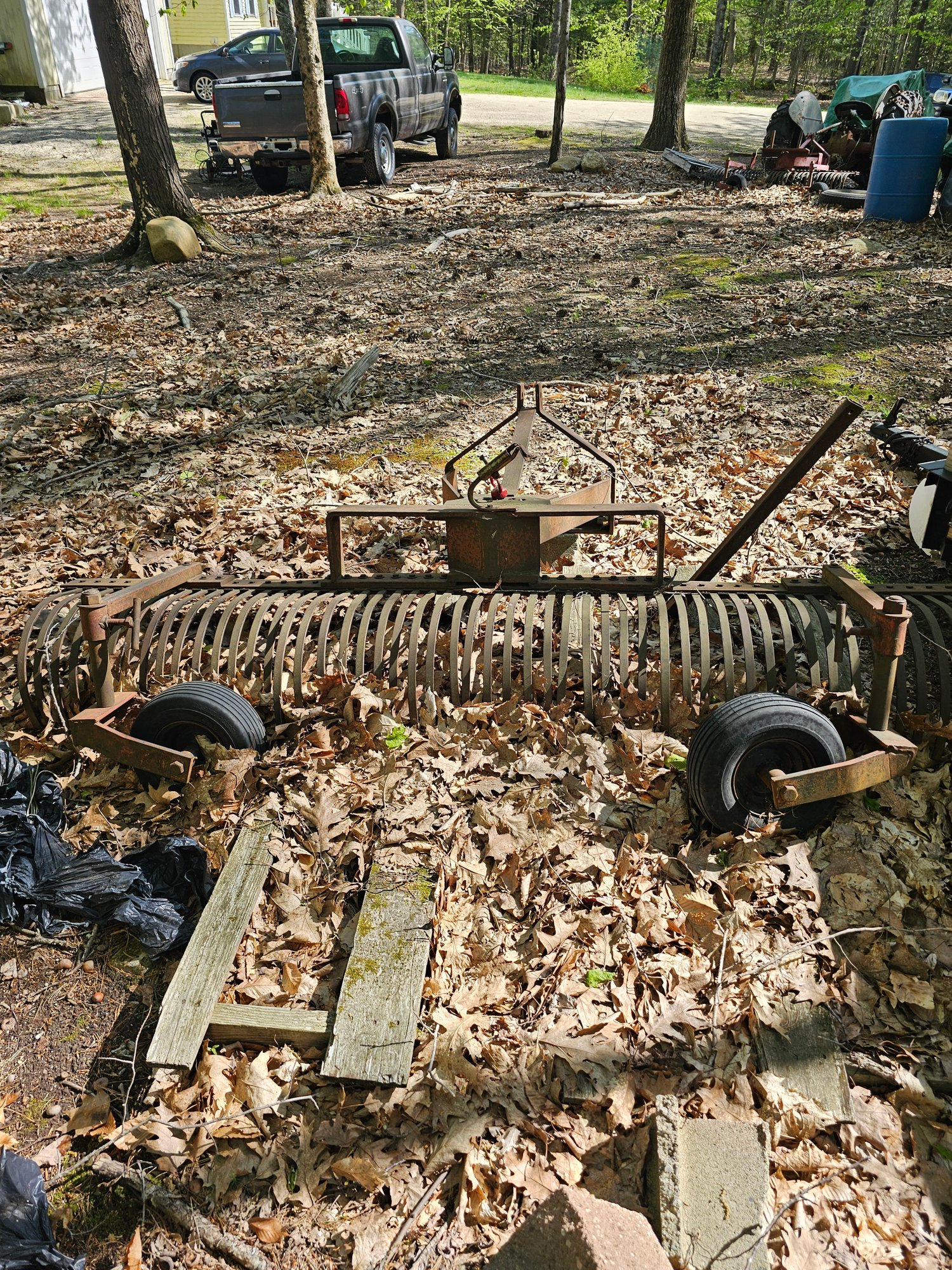 York Rake #10052 | Auctionninja.com