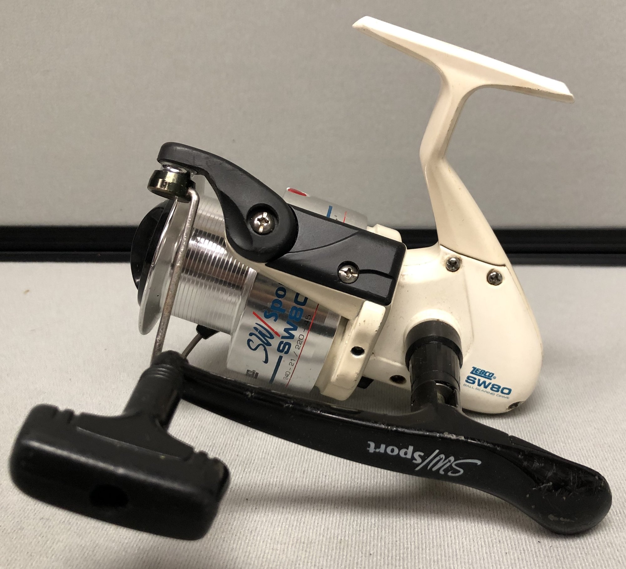 #15 - Zebco SW80 SW/ Sport Spinning Reel #23156 | Auctionninja.com