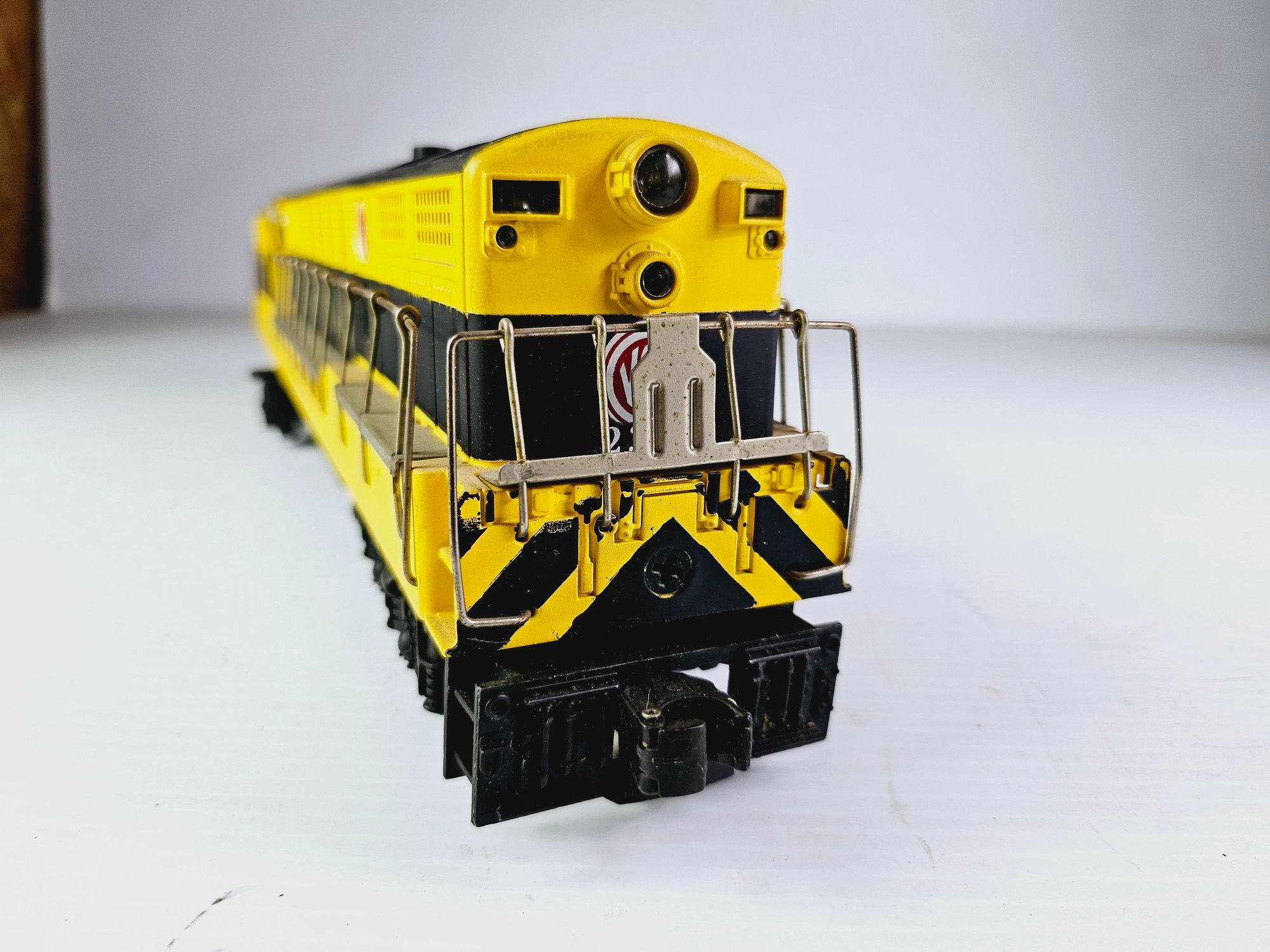 Lionel O Gauge 2331 Virginia FM Trainmaster Diesel Locomotive #21360 ...