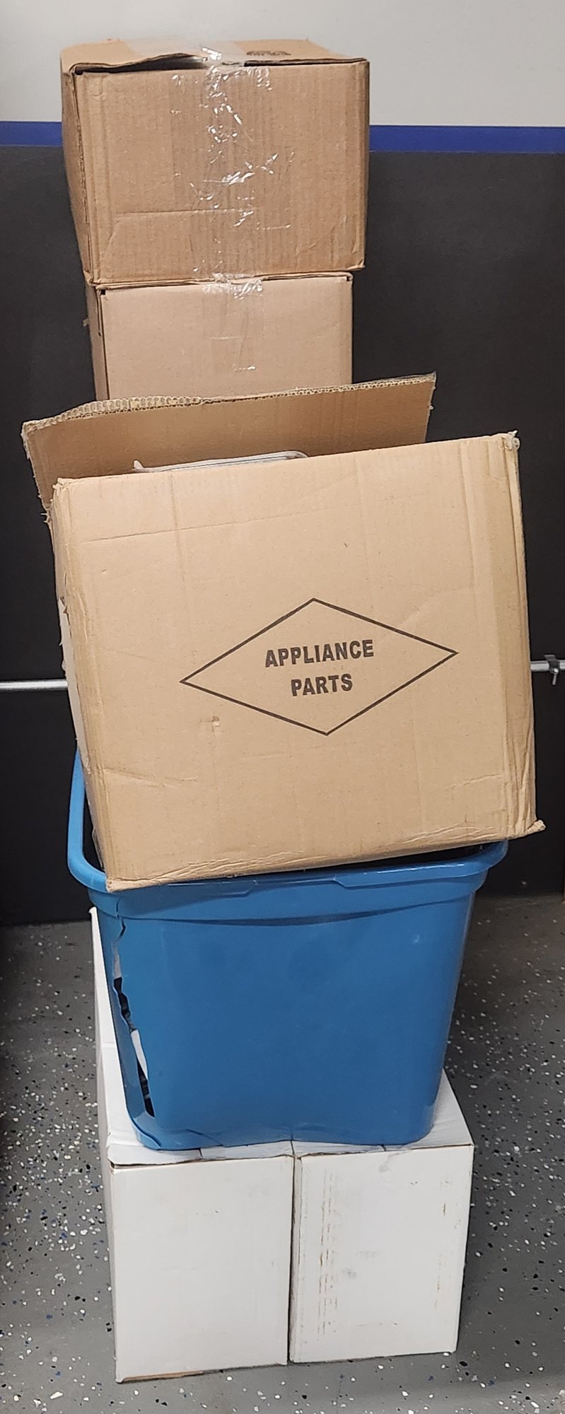 Huge Lot Random Science & Lab Stuff - Cell Culture Plate Lot: Falcon ...