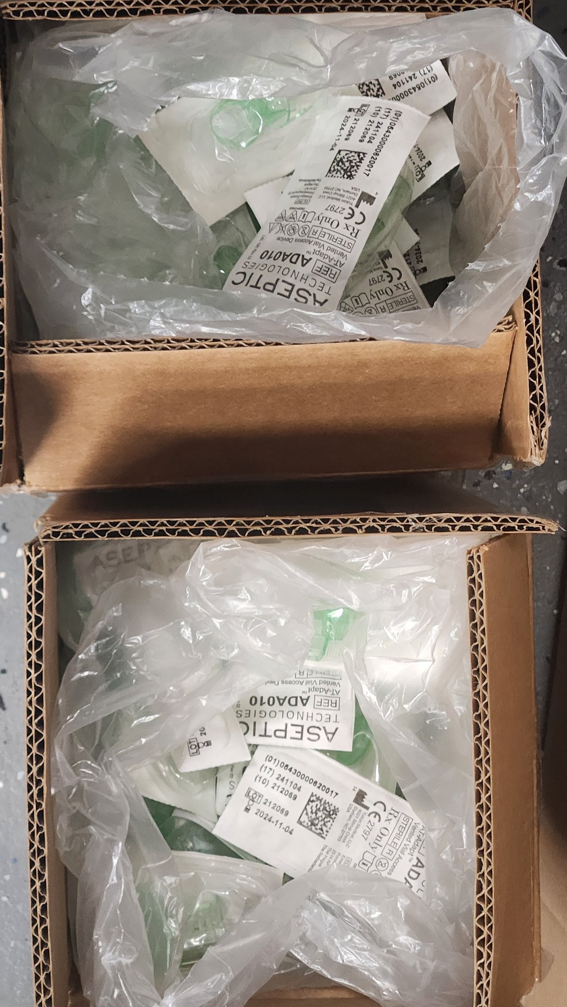 Huge Lot Random Science & Lab Stuff - Cell Culture Plate Lot: Falcon ...