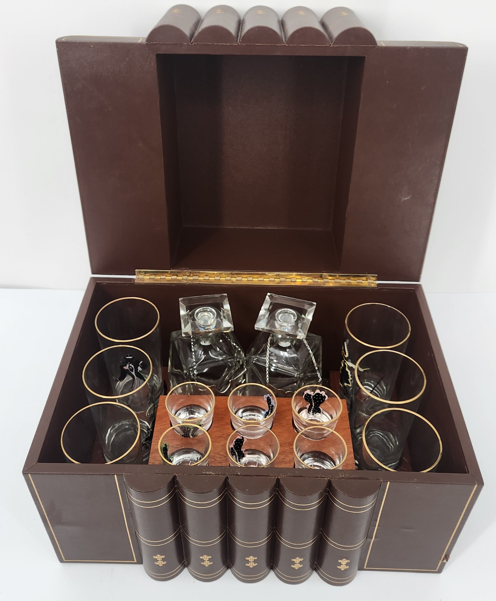 Baccarat Whisky Cellar Library Style - Amazingly Cool Fake Book ...