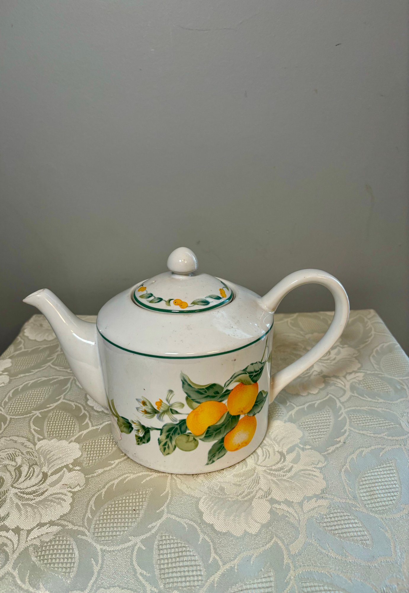 Country Fruit Collection Teapot #1740 | Auctionninja.com