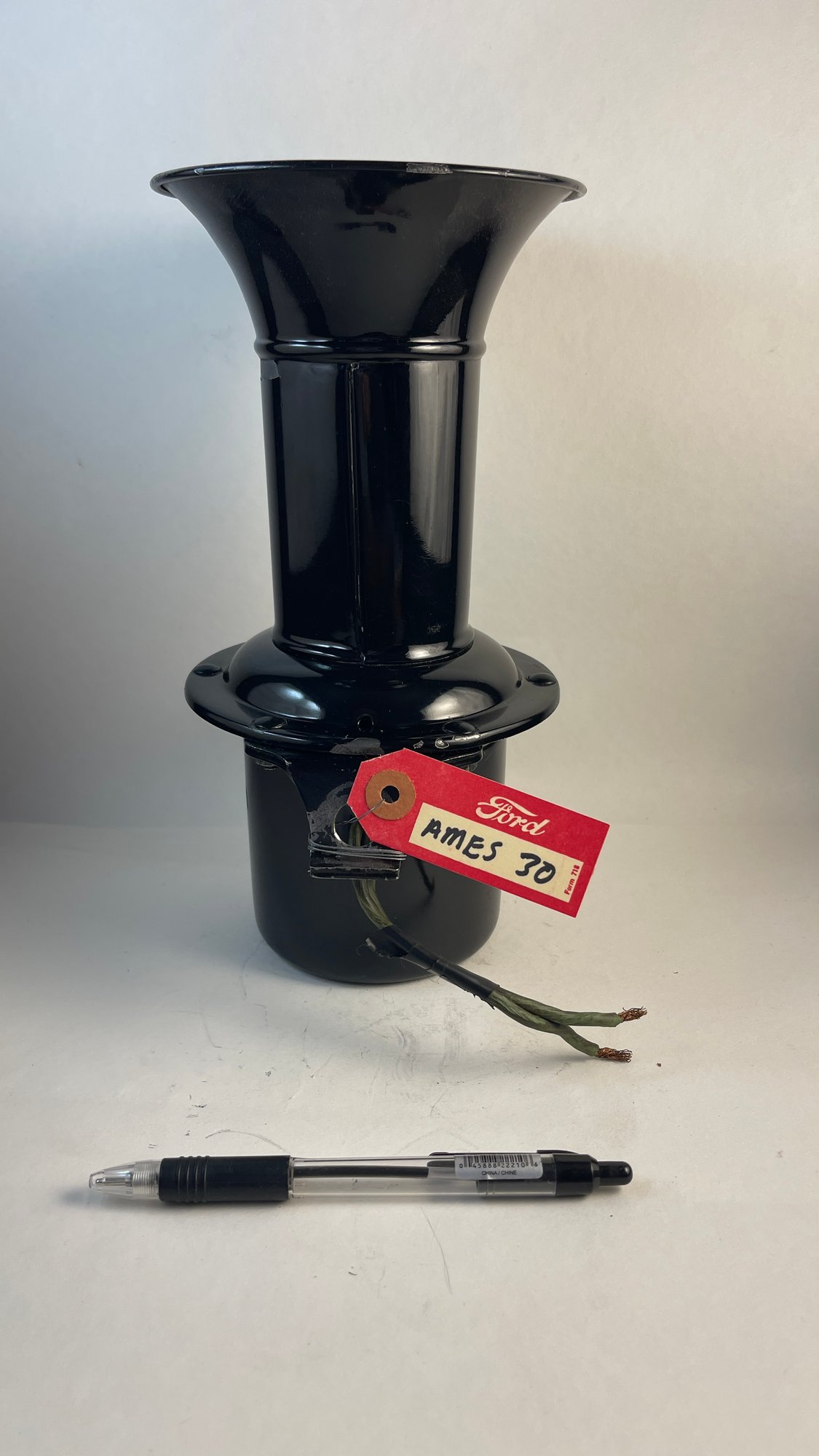 1930 Ford Model A Ames Horn #1011 | Auctionninja.com