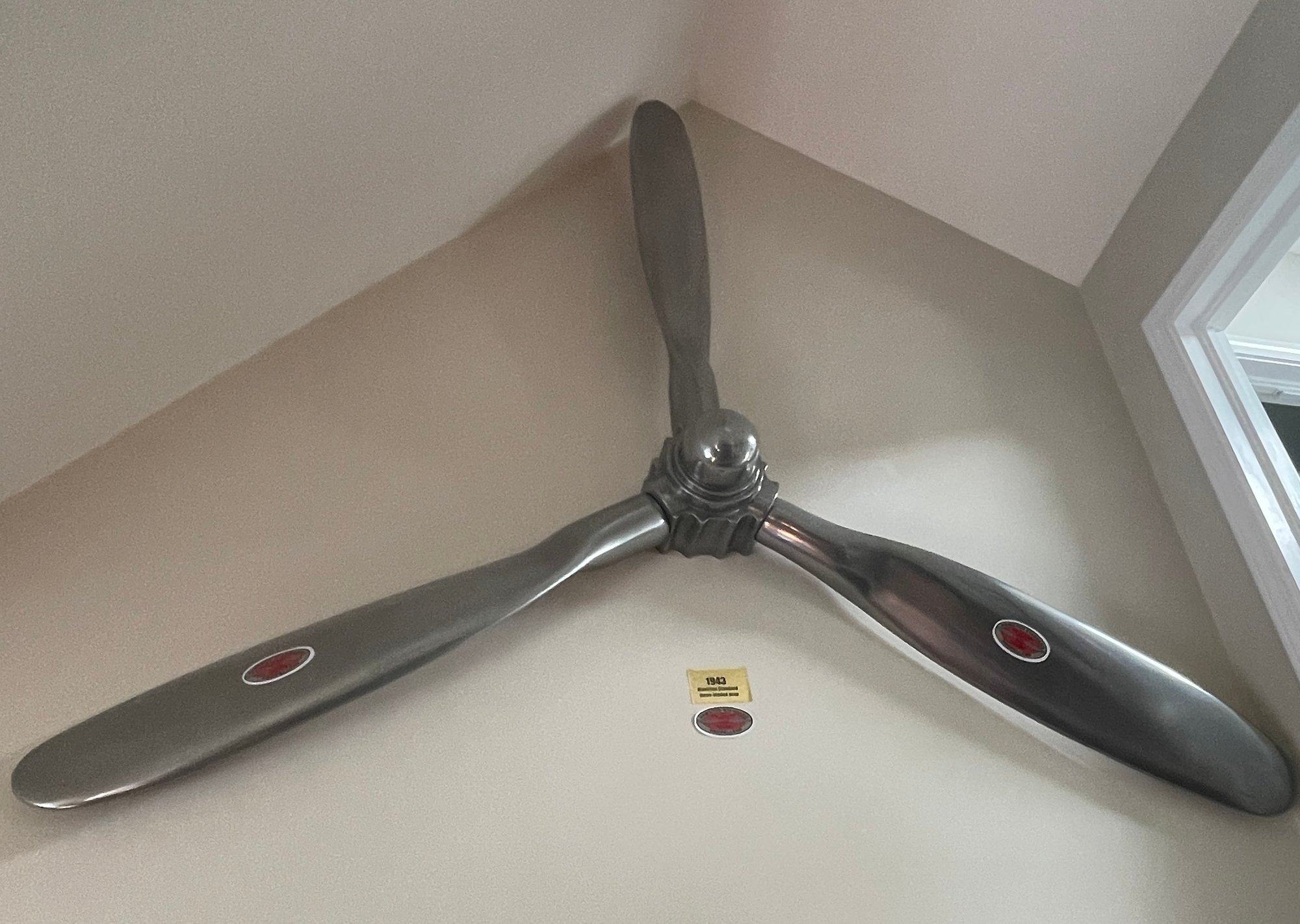 1943 Hamilton Standard Three-bladed Prop #1200 | Auctionninja.com