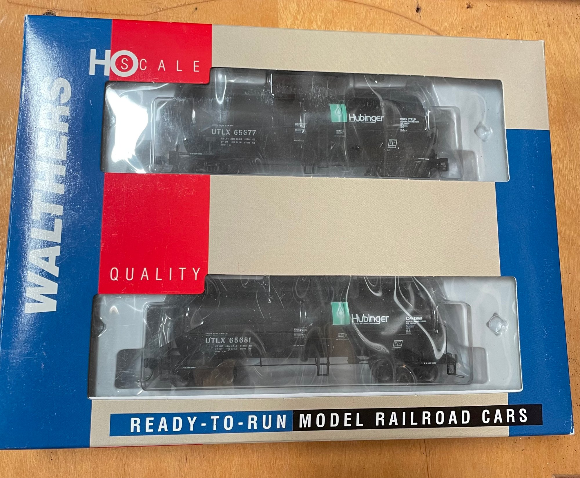 (a) Walthers - UTLX Hubinger Train Car #9776 | Auctionninja.com
