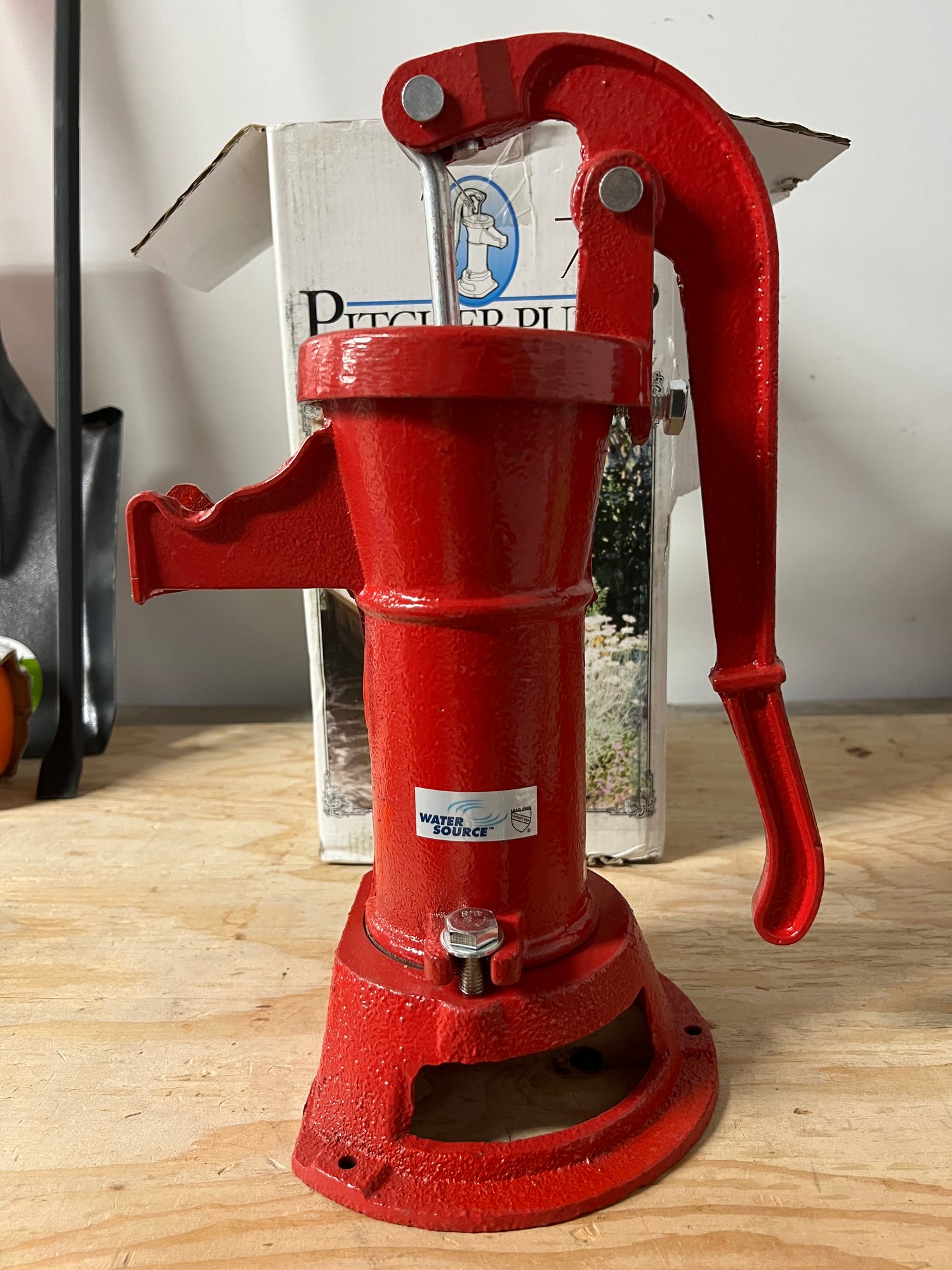 Olde World Pitcher Pump #6454 | Auctionninja.com